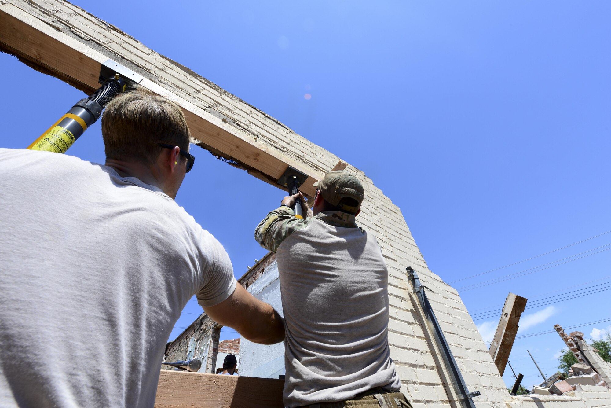 48th RQS Airmen participate in collapsed structure training > Davis ...