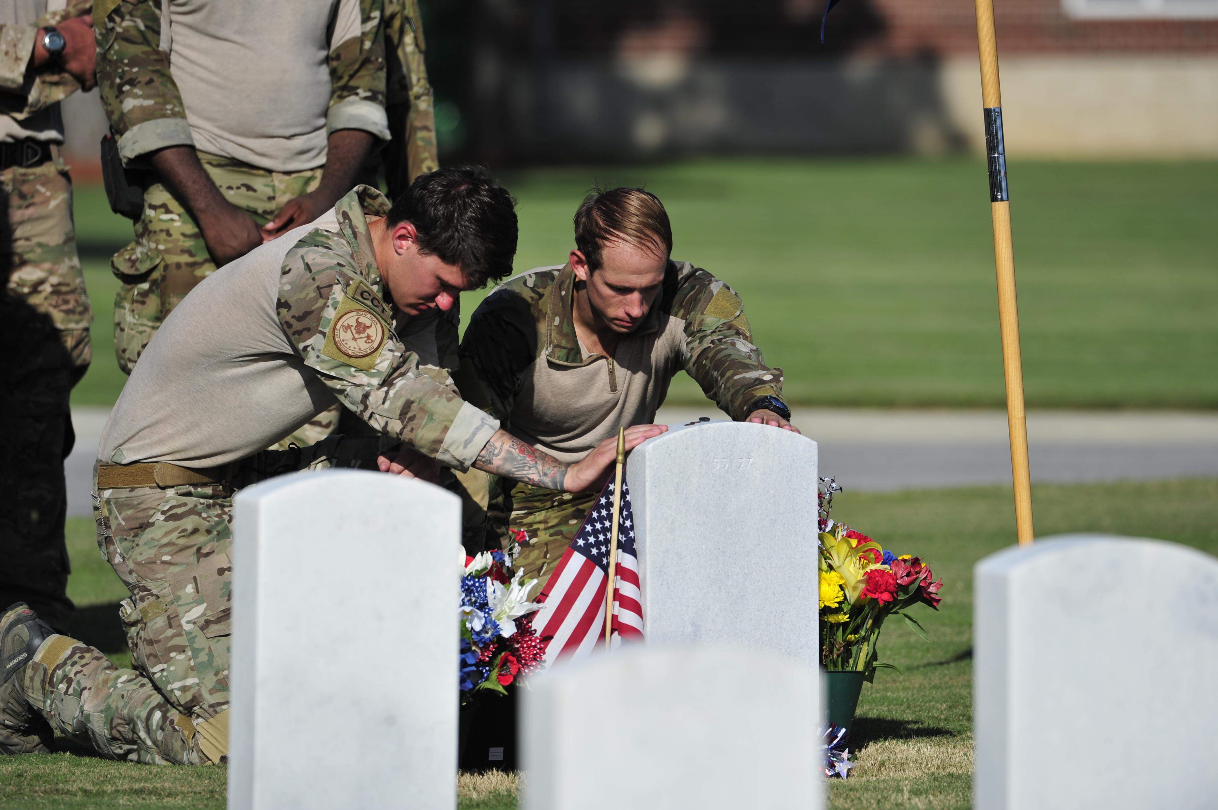 Special Tactics Airmen honor fallen with freefall, ruck