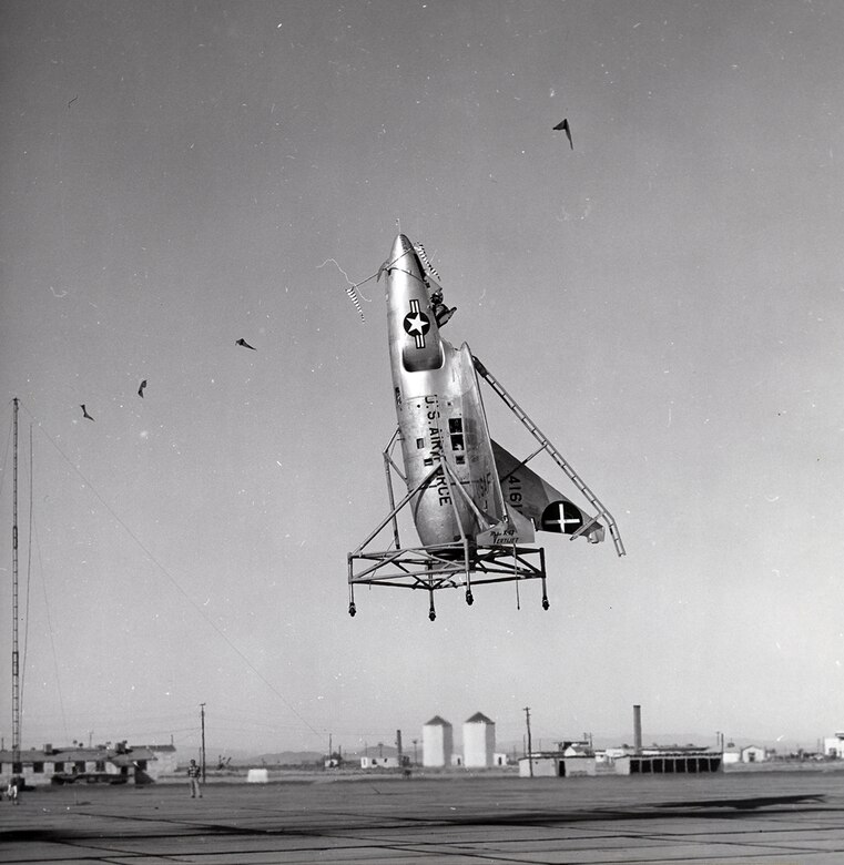 This week in Edwards flight test history > Edwards Air Force Base > News