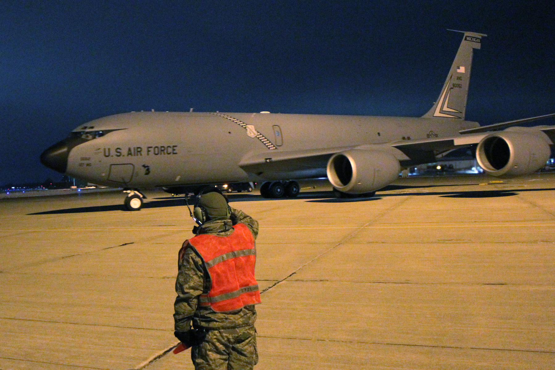 Selfridge Airmen Deploy to Southwest Asia > 127th Wing > Article Display