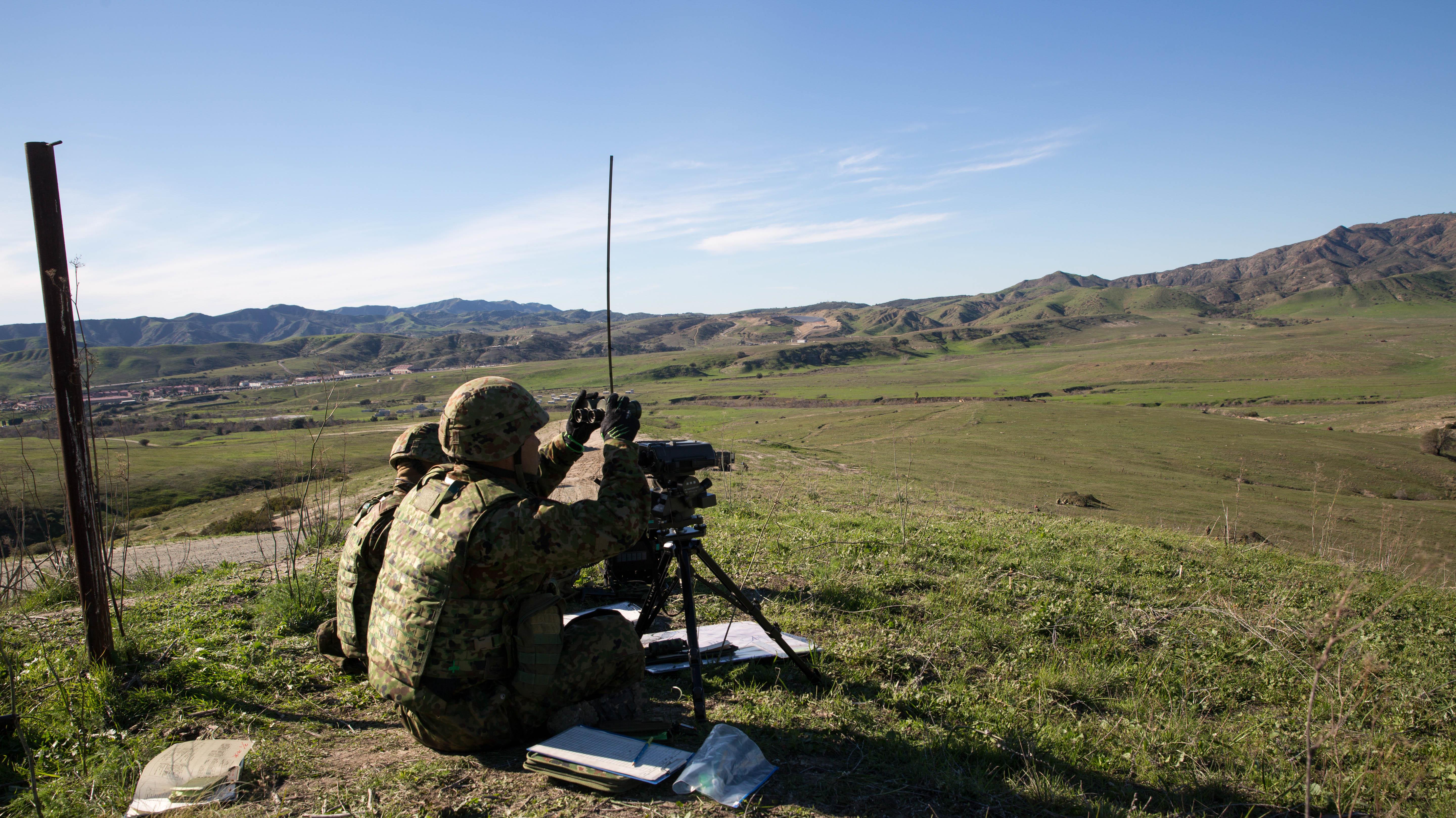 JGSDF shoot 81mm mortars, impress Pendleton Marines > United States ...