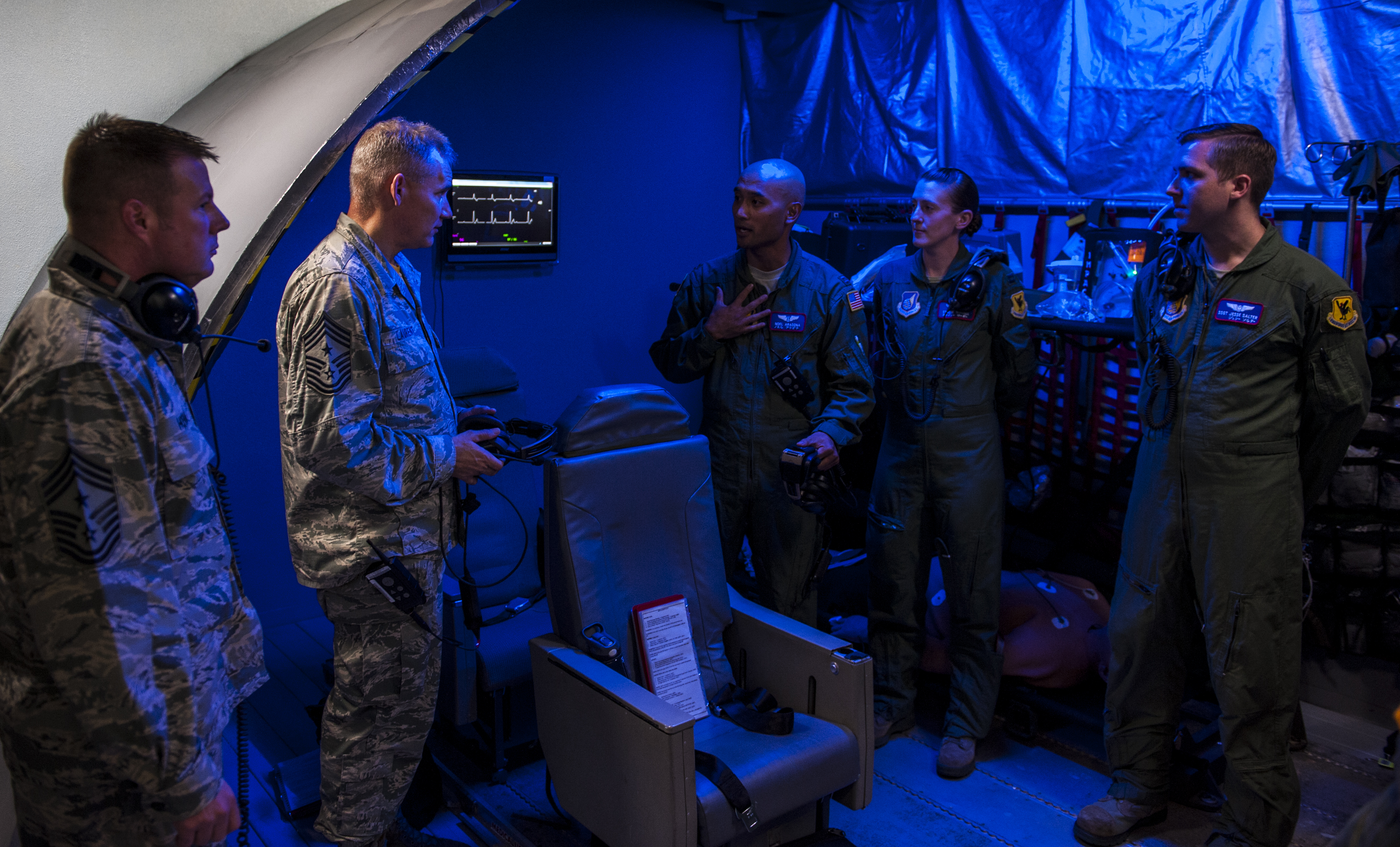 USFJ/5th AF command chief visits Kadena > Kadena Air Base > Article Display