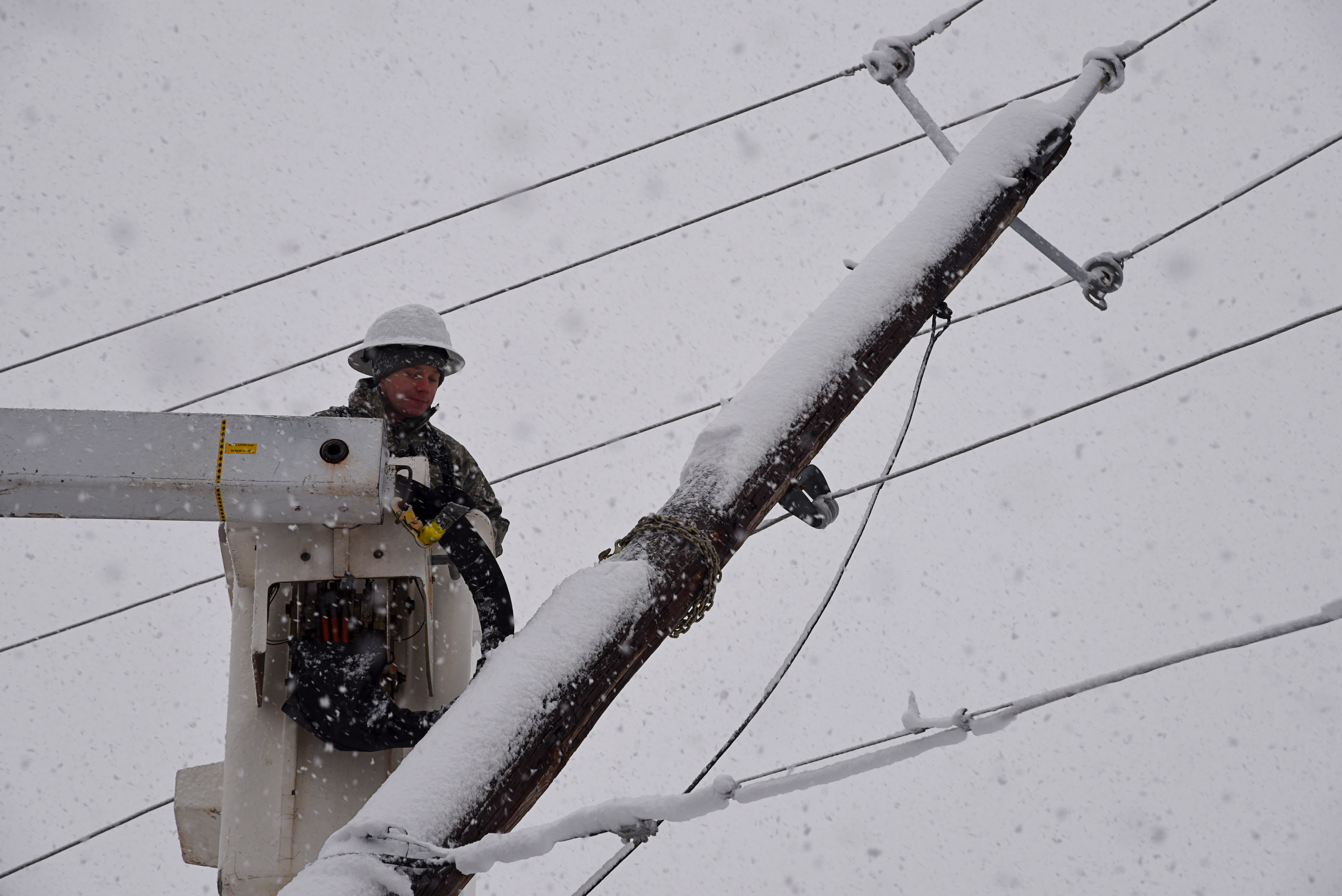 87th CES repairs downed power pole