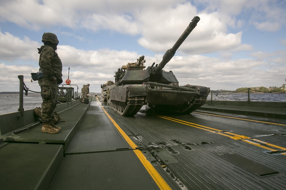 Floating tanks: Bridge Co. provides better mobility to 2nd Tanks > II ...