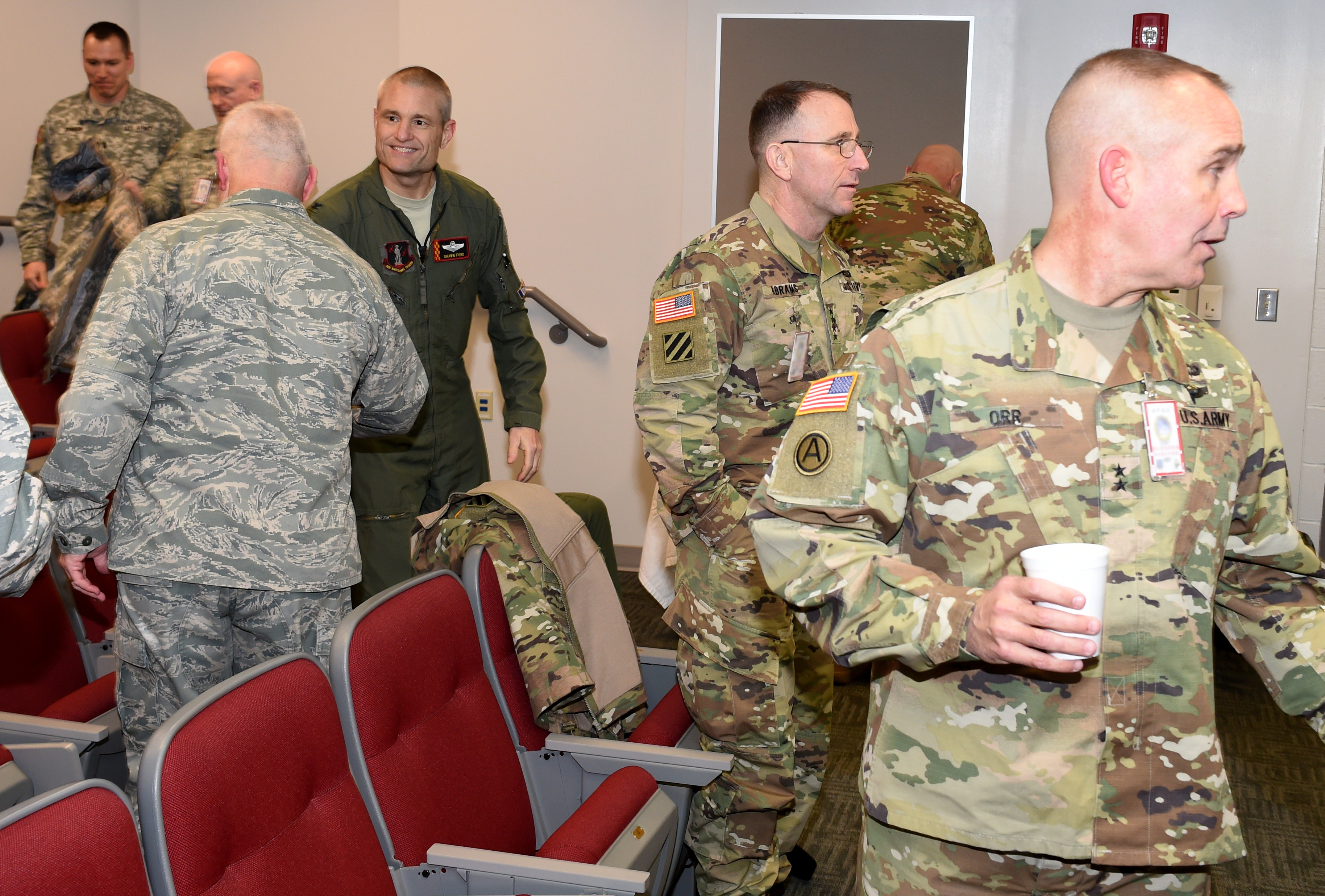 General Abrams visits 132d Wing DTOC