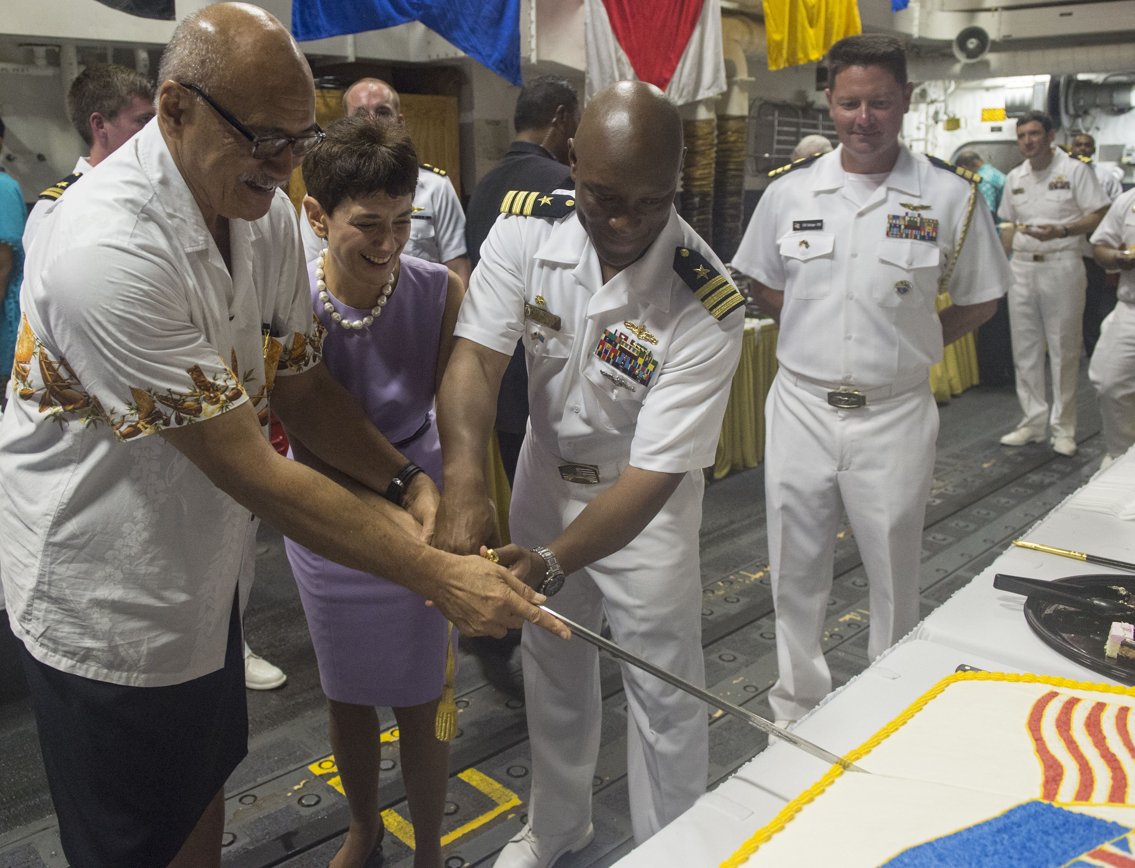 USS William P Lawrence, First US Navy Warship to Visit Fiji in 10 Years ...