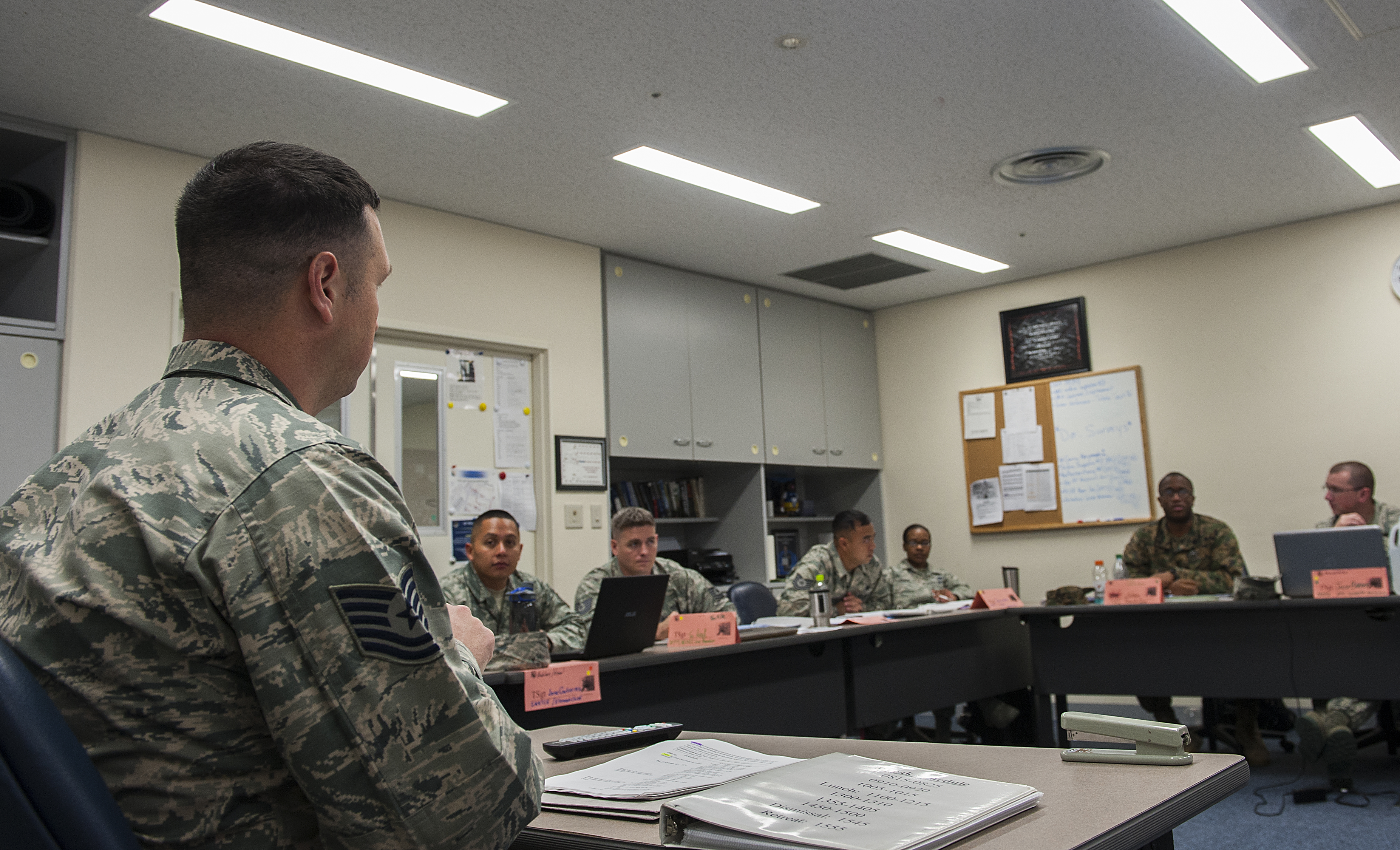 Joint PME provides valuable leadership insight > Kadena Air Base ...