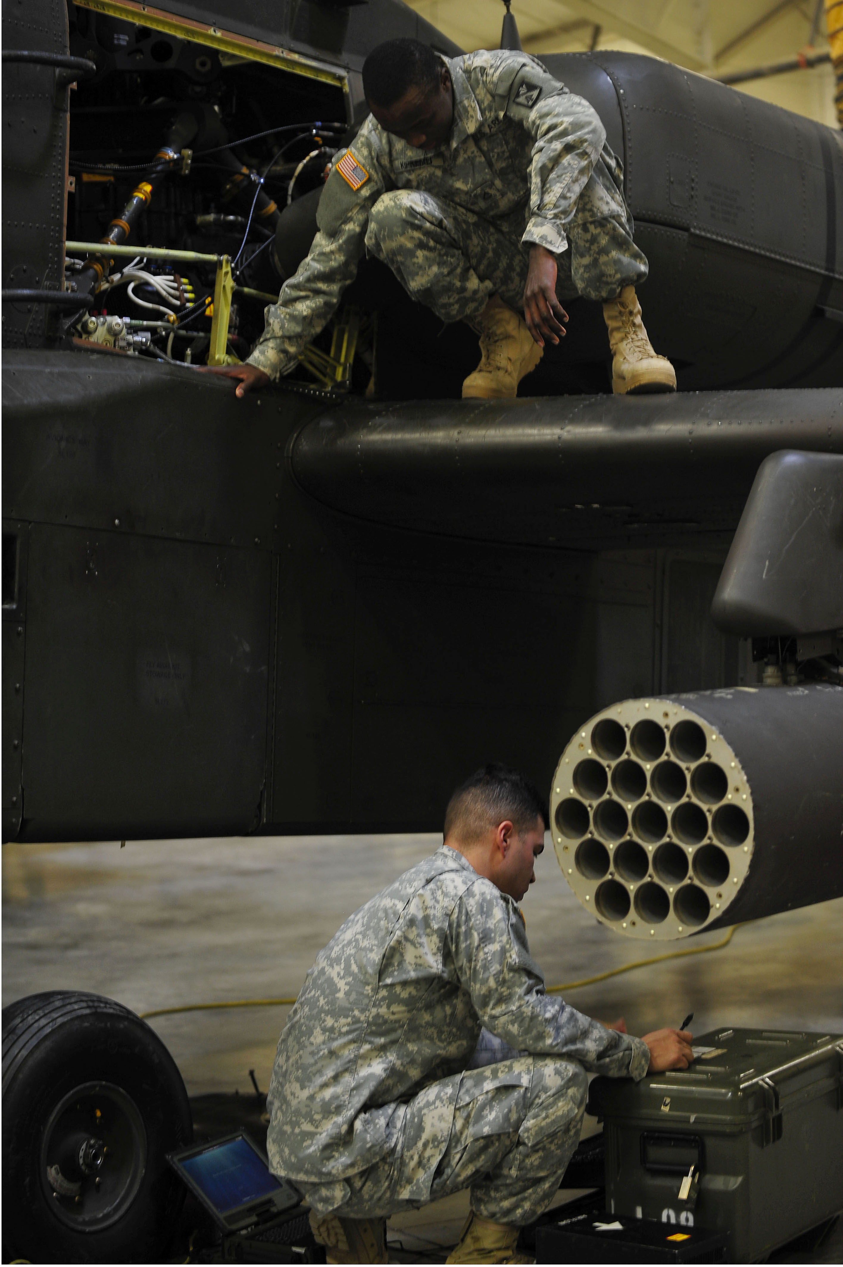 128th Avn. Bde. learn all things Apache