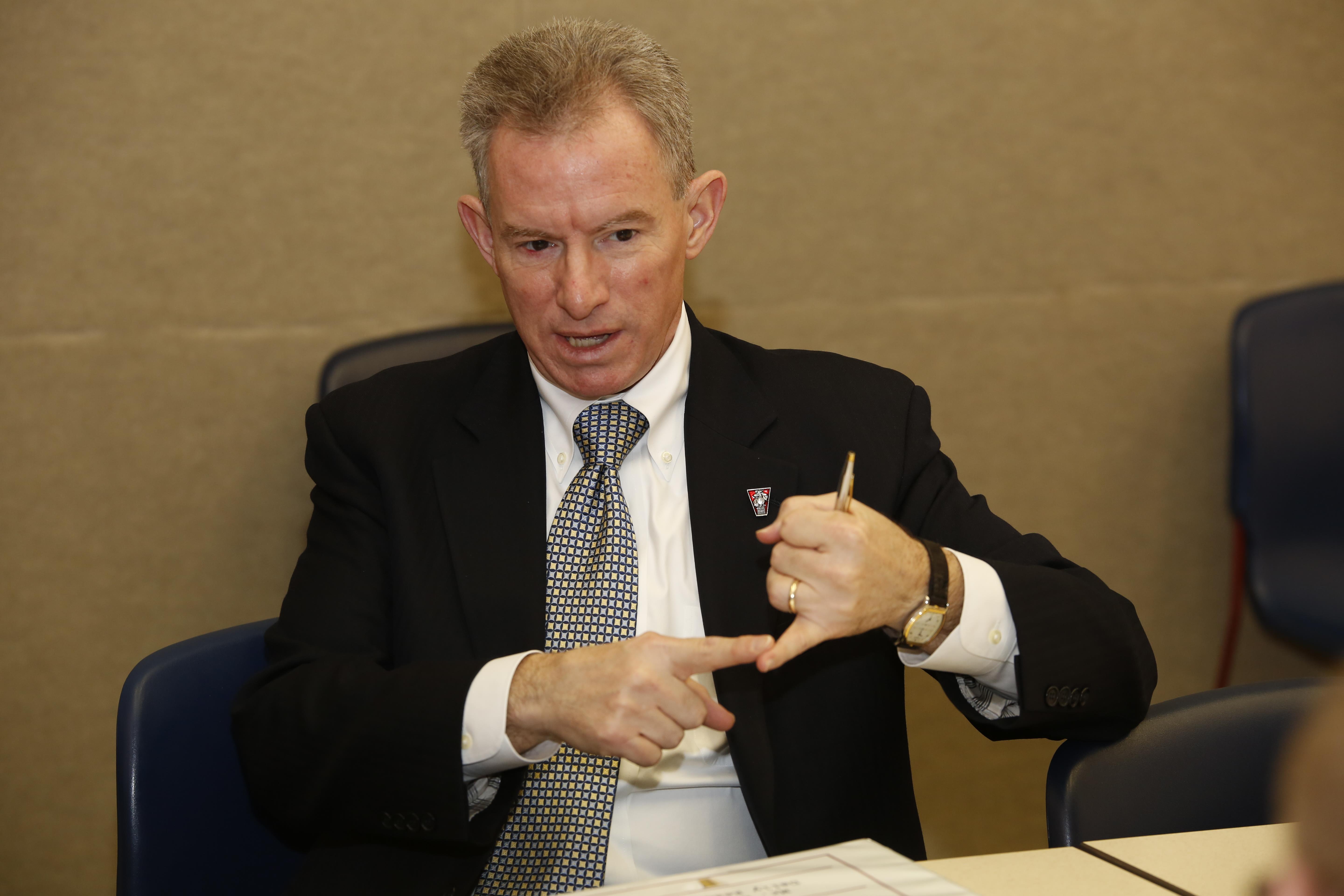 MCSC talks cloud computing at Cloud Technology Summit > Marine Corps ...