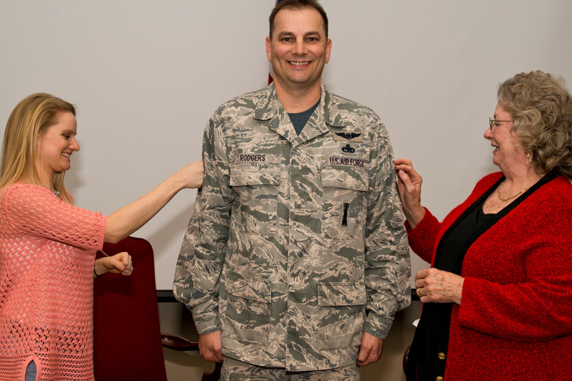 Rodgers promotes to Chief > 913th Airlift Group > News