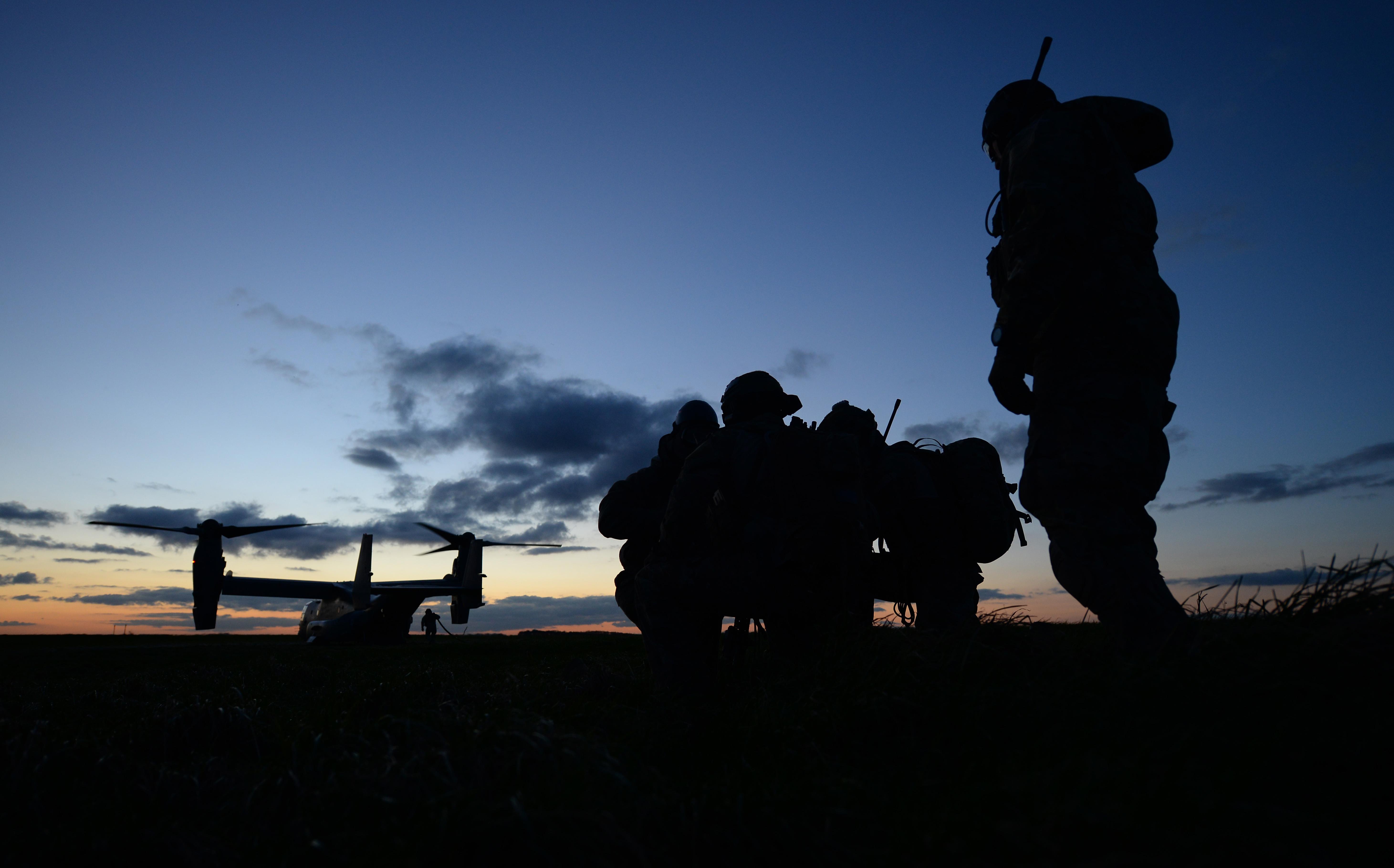 352nd SOW Air Commandos clock in at dusk for night training