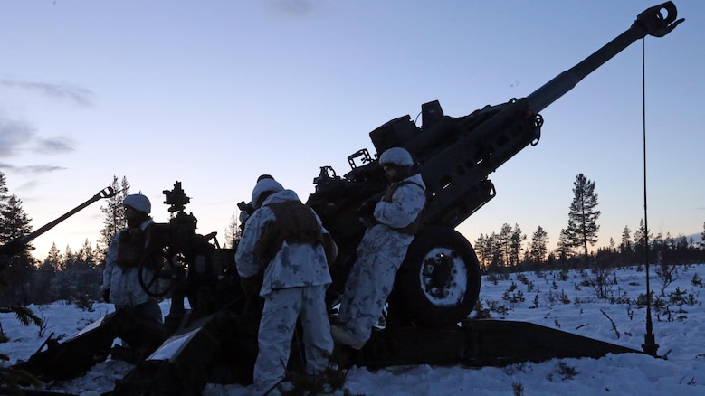 CAC Marines light up Norwegian sky with artillery rounds > United ...