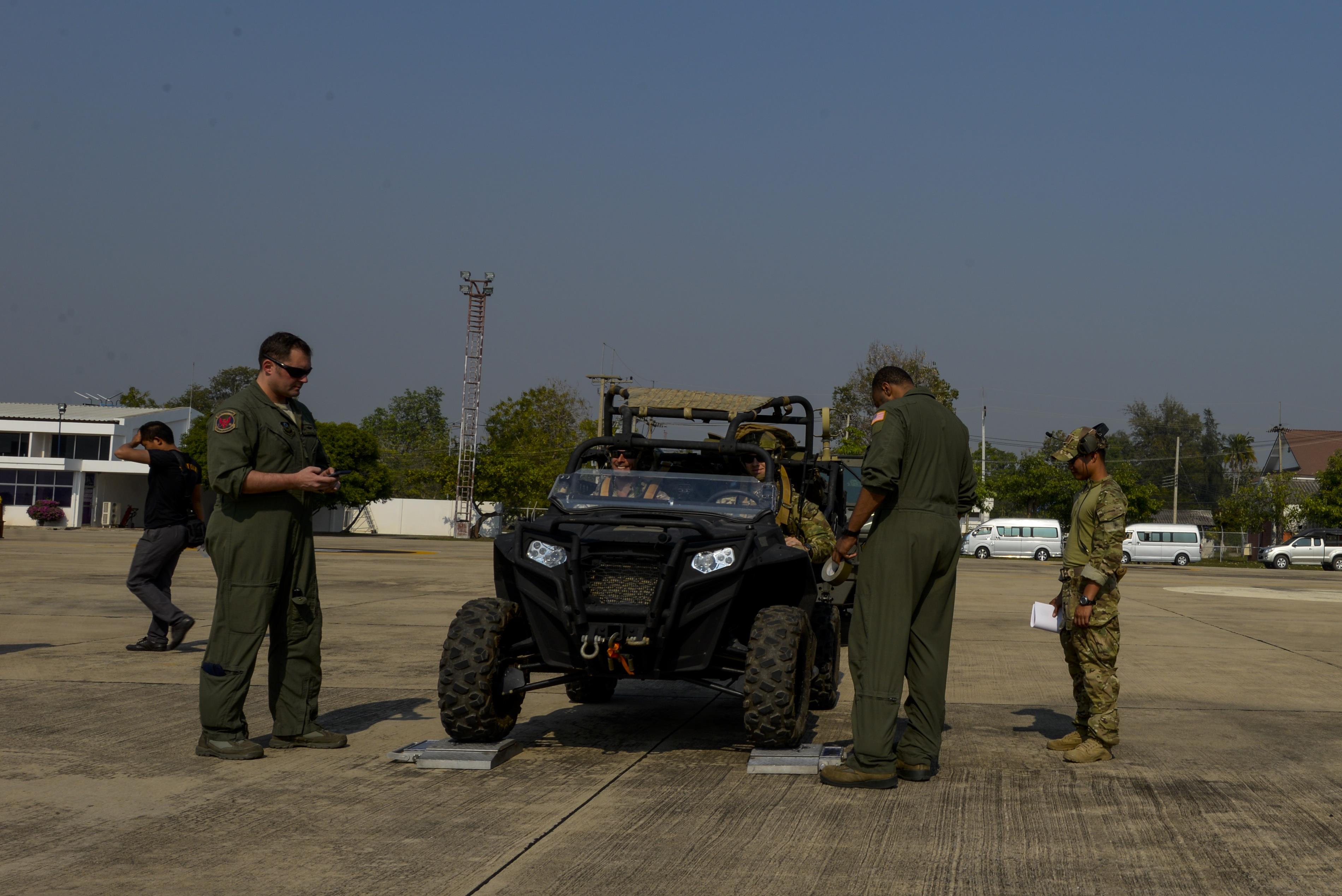 353rd SOG executes during EXFIL, INFIL training