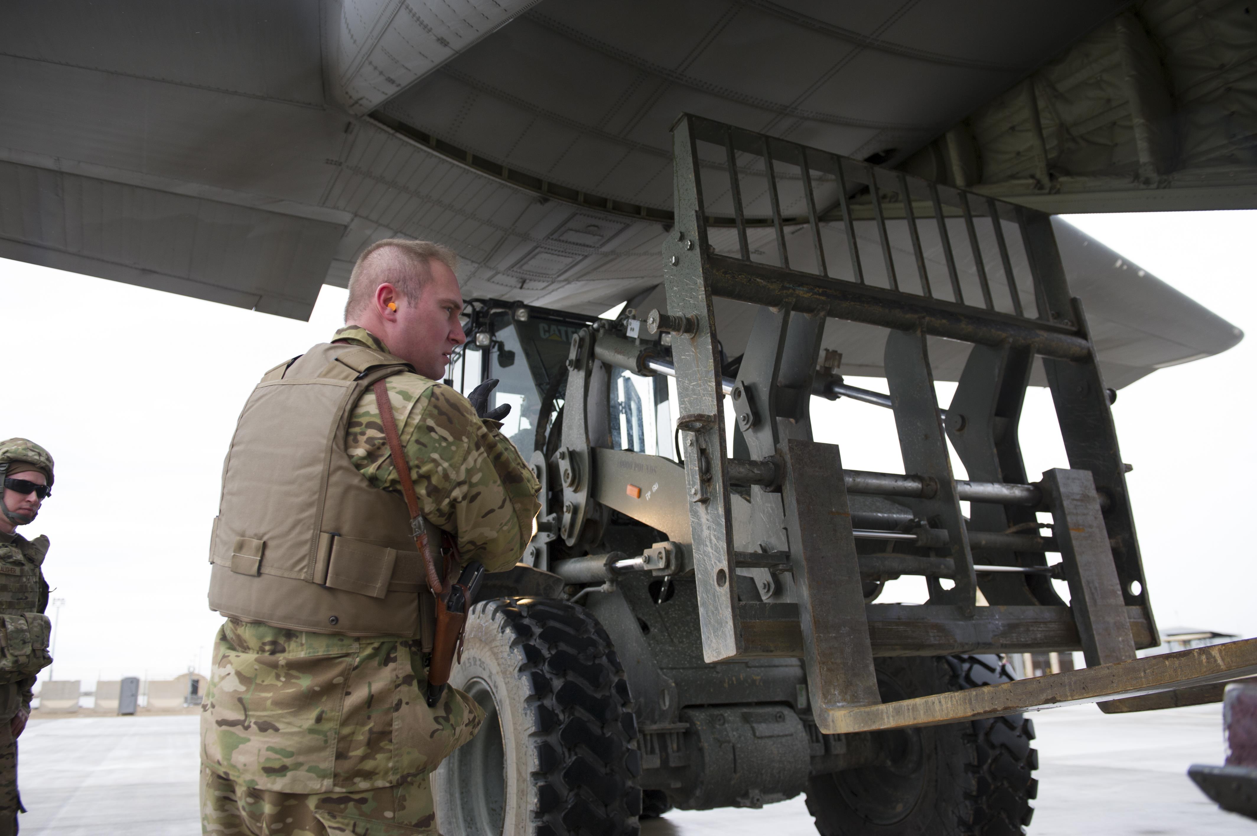 774th EAS loadmasters fix problems 'on the fly'