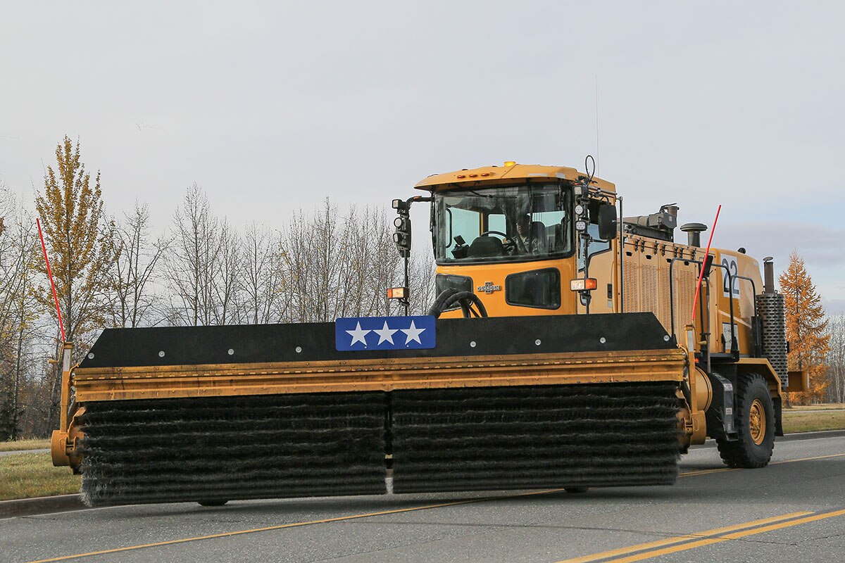 773d CES snow barn tackles snow and ice > Joint Base Elmendorf ...