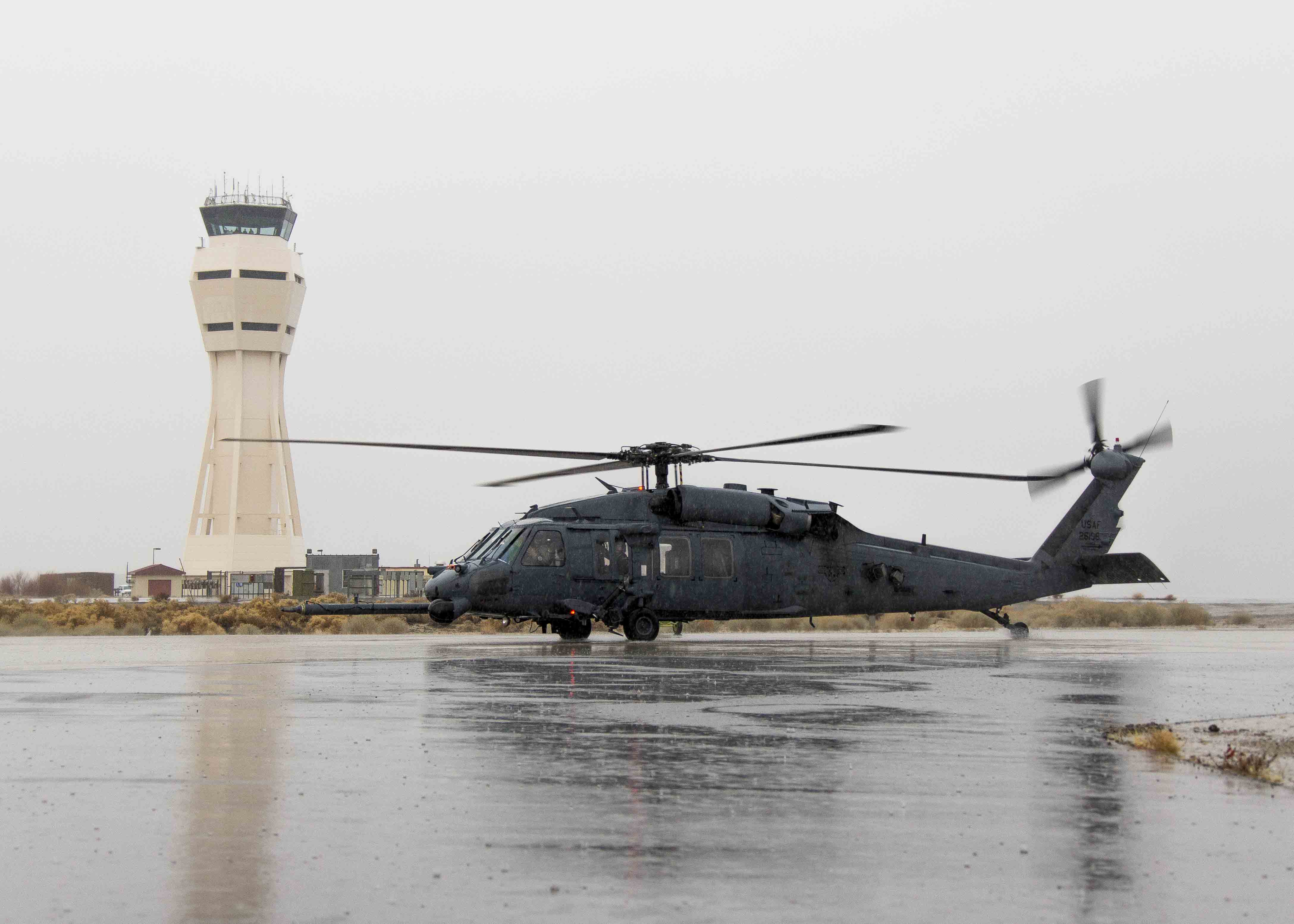 Test team aims at new machine gun for Pave Hawk > Air Force Materiel ...