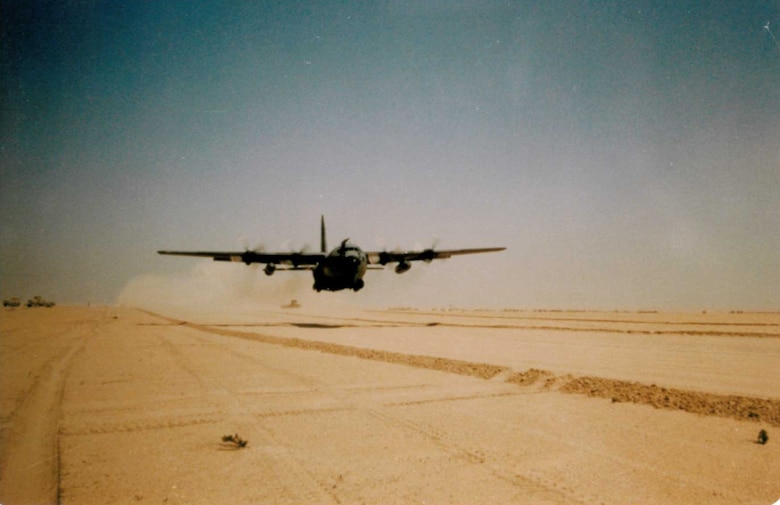 Reservists reflect on Desert Storm 25th anniversary > 315th Airlift ...