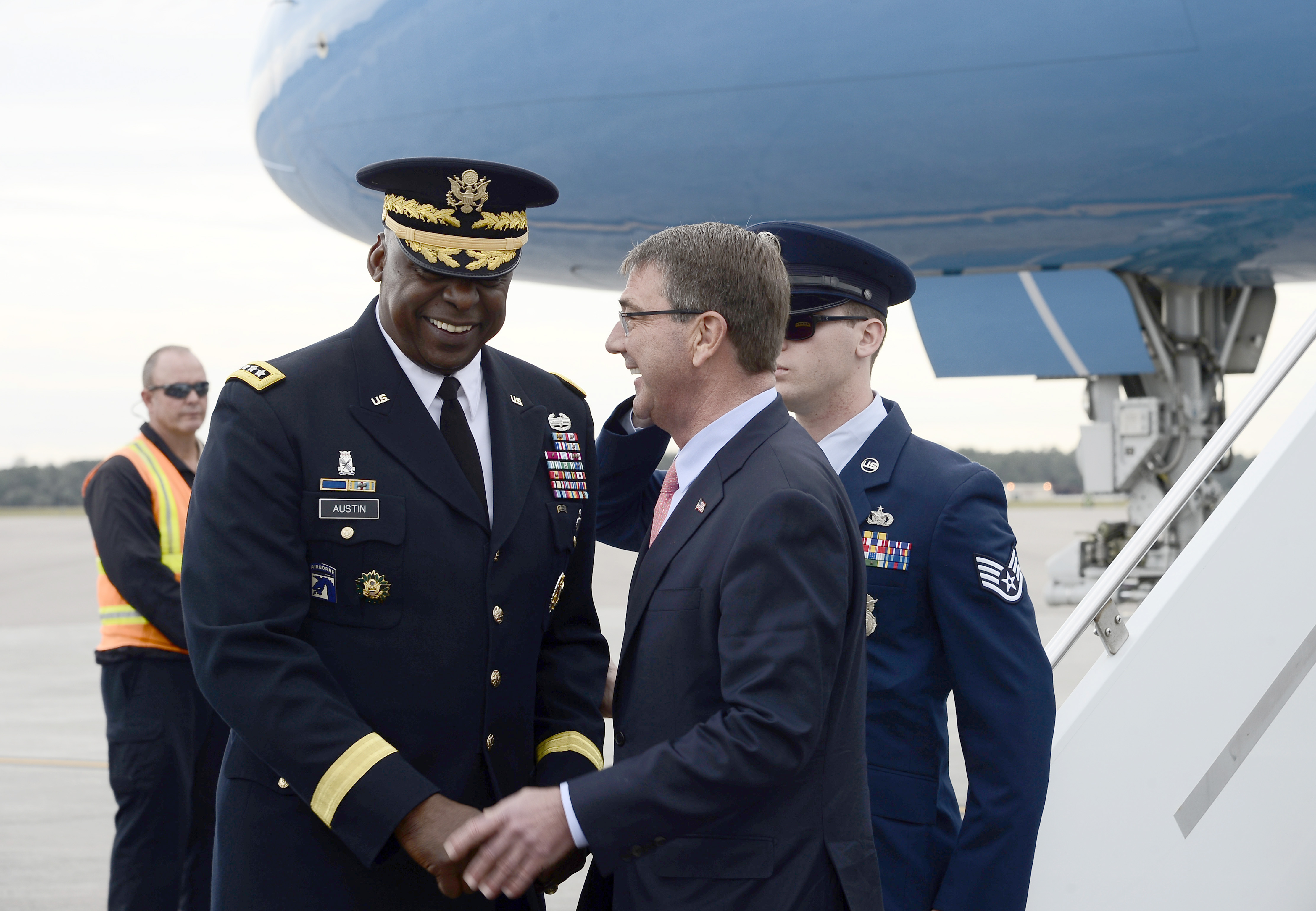 SECDEF visits MacDill