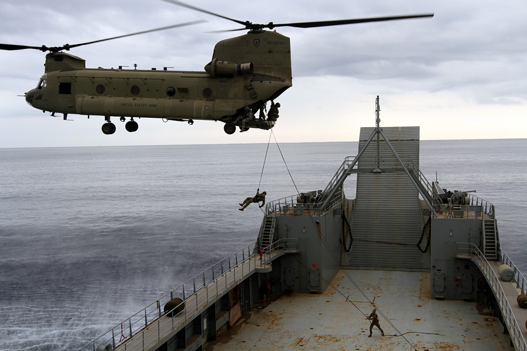 Soldiers, Marines Exercise Joint Capabilities Aboard Army Vessel > U.S ...