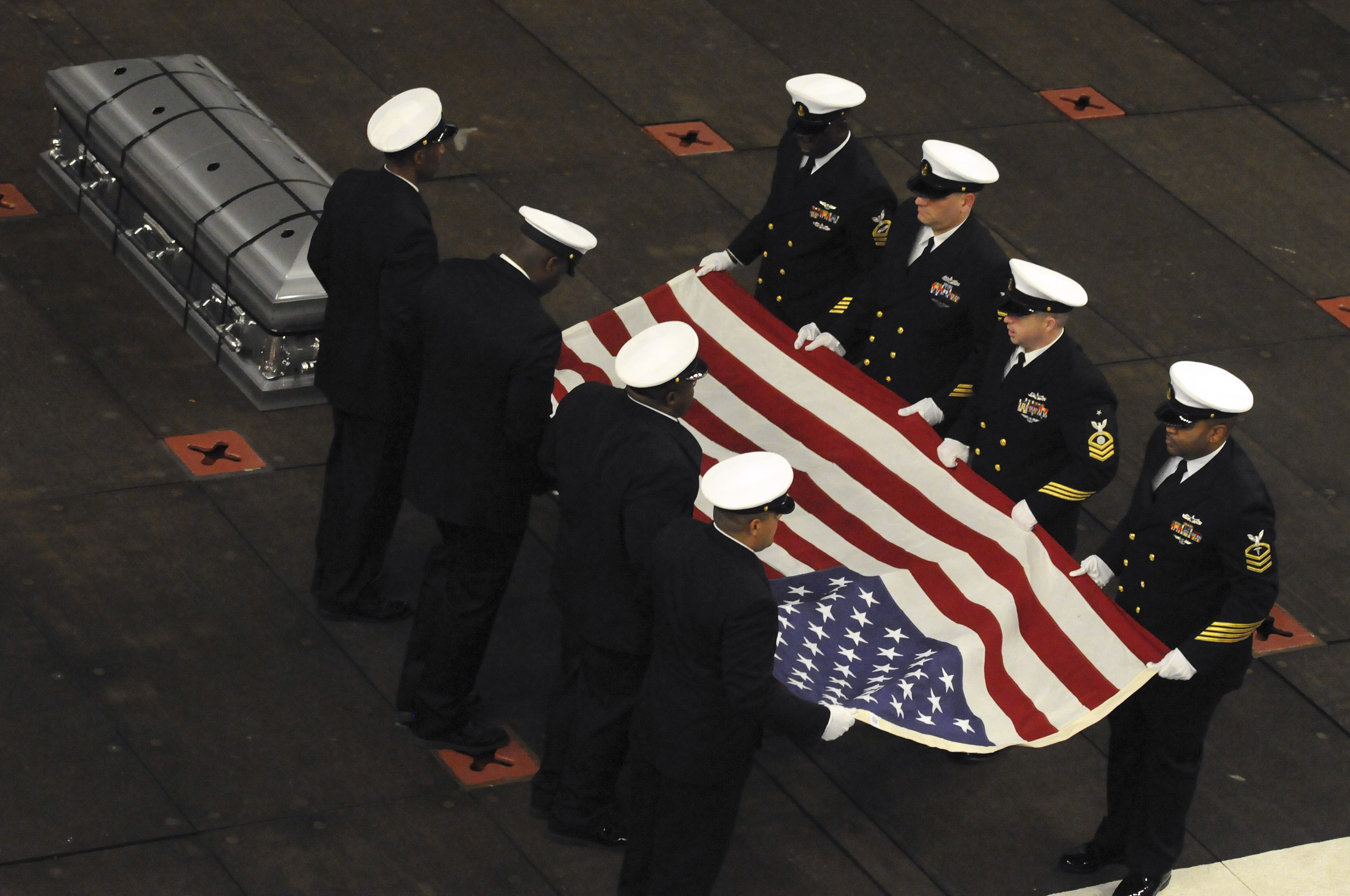 A Master Chief Returns to Sea > United States Navy > News Stories