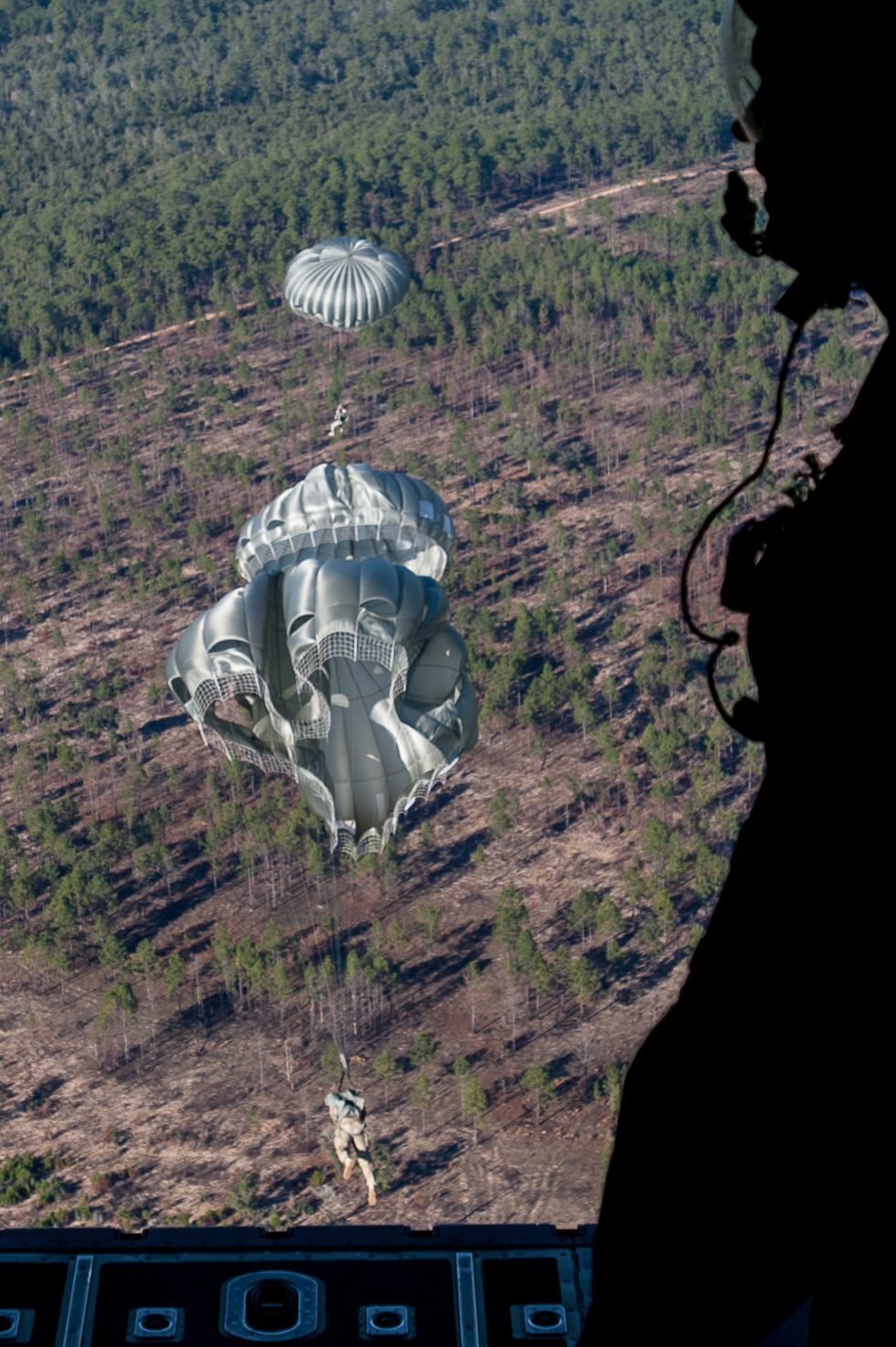 The Green Berets Paratroopers