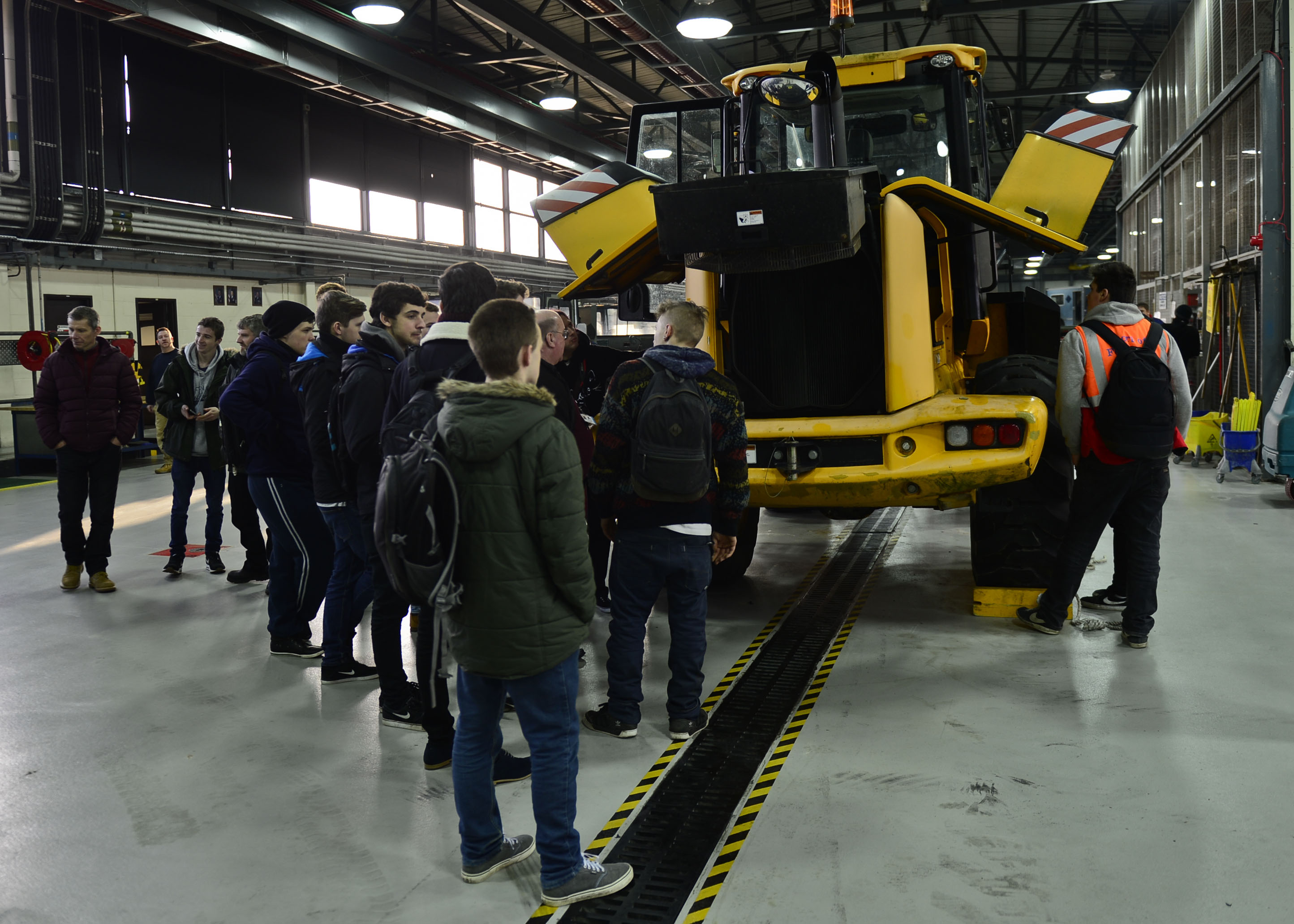 48th LRS provides UK students with tools for success, career ...