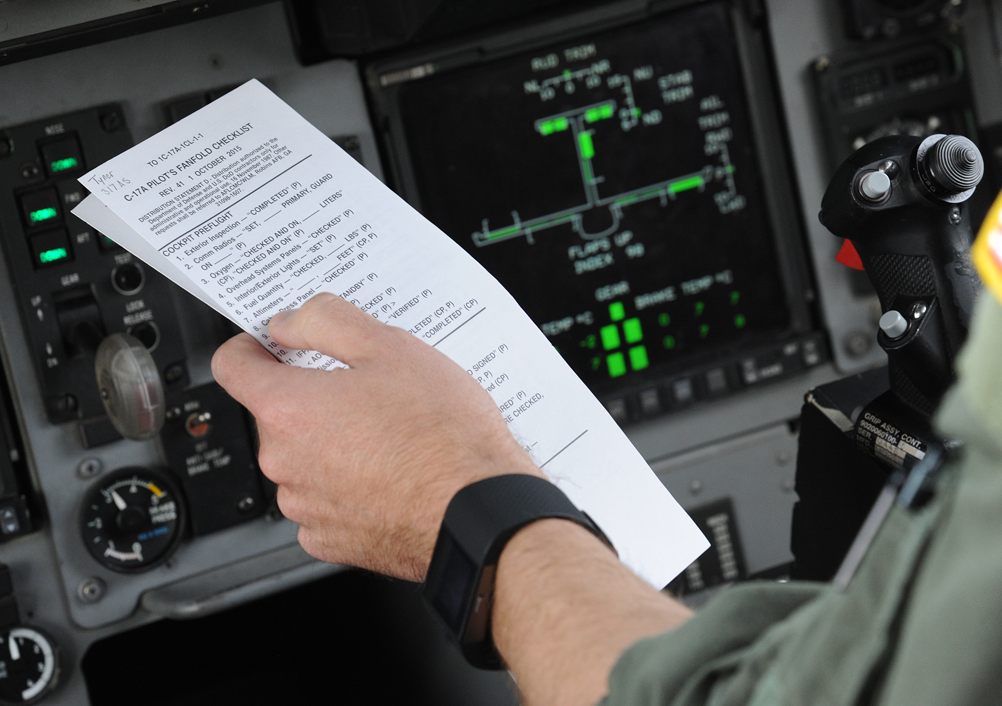 442d prepares for CSAR exercise > Air Mobility Command > Article Display