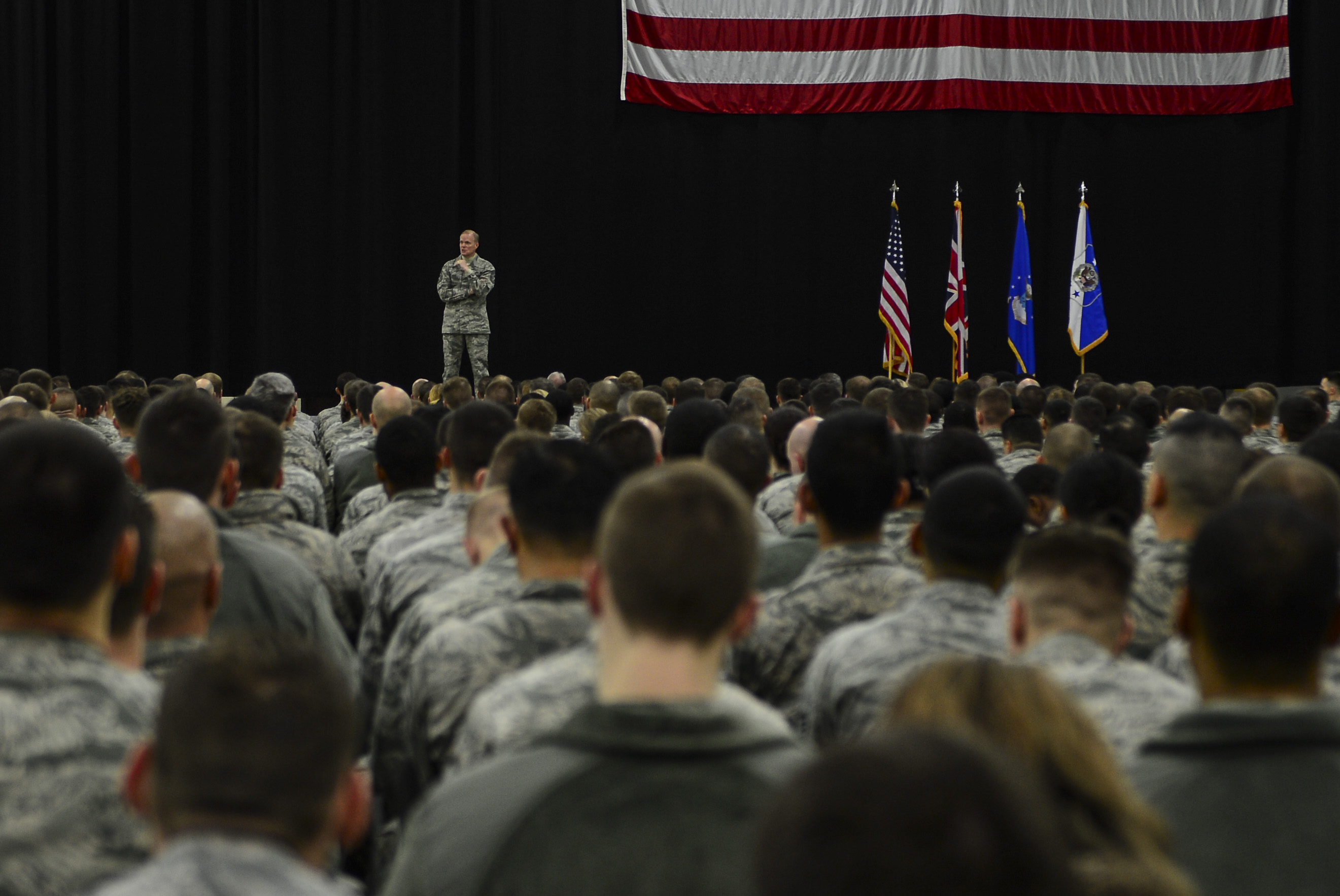 CMSAF meets 48th FW command, holds base All-Call > U.S. Air Forces in ...