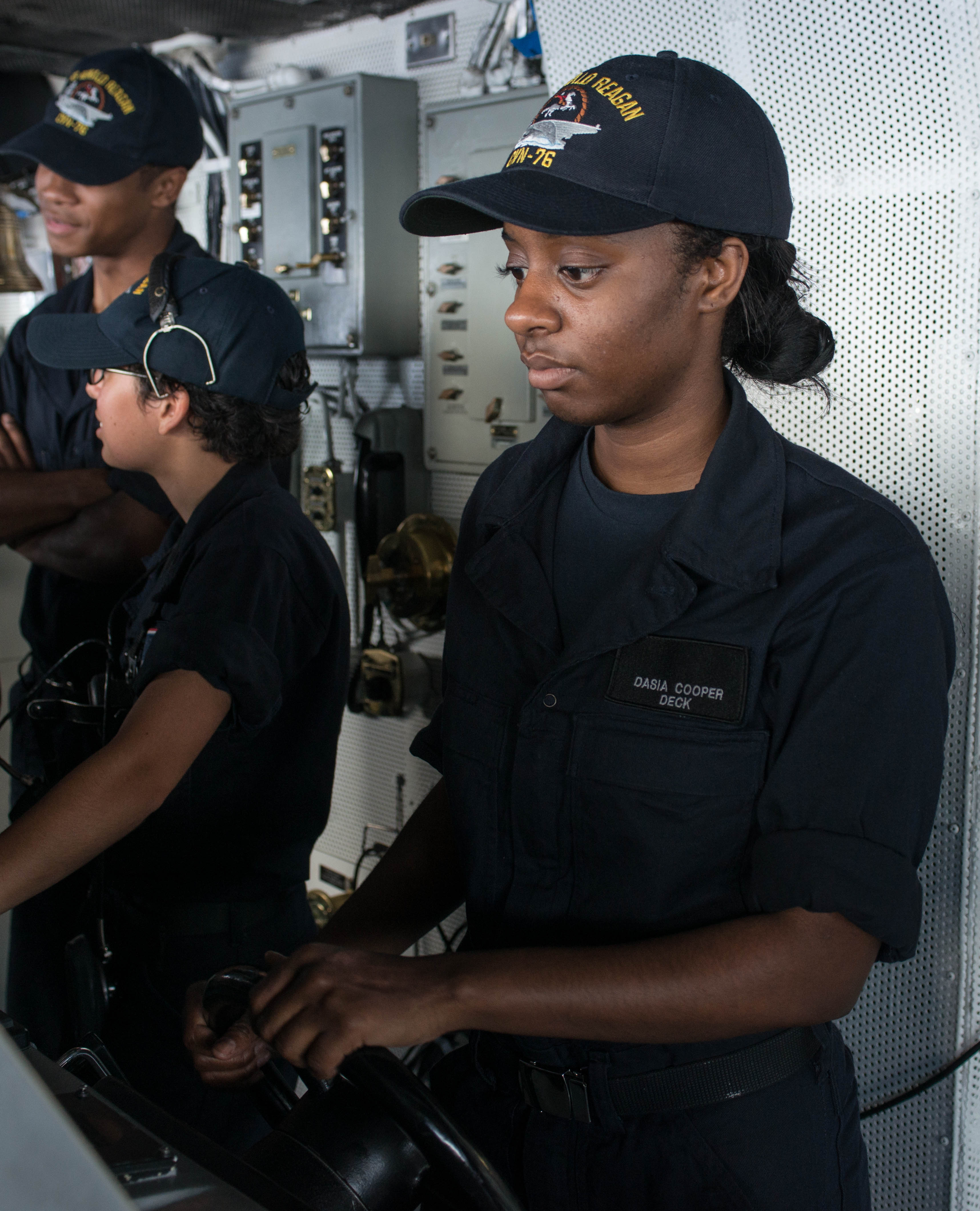 Carrier Strike Group 5 conducts patrol in South China Sea > United ...