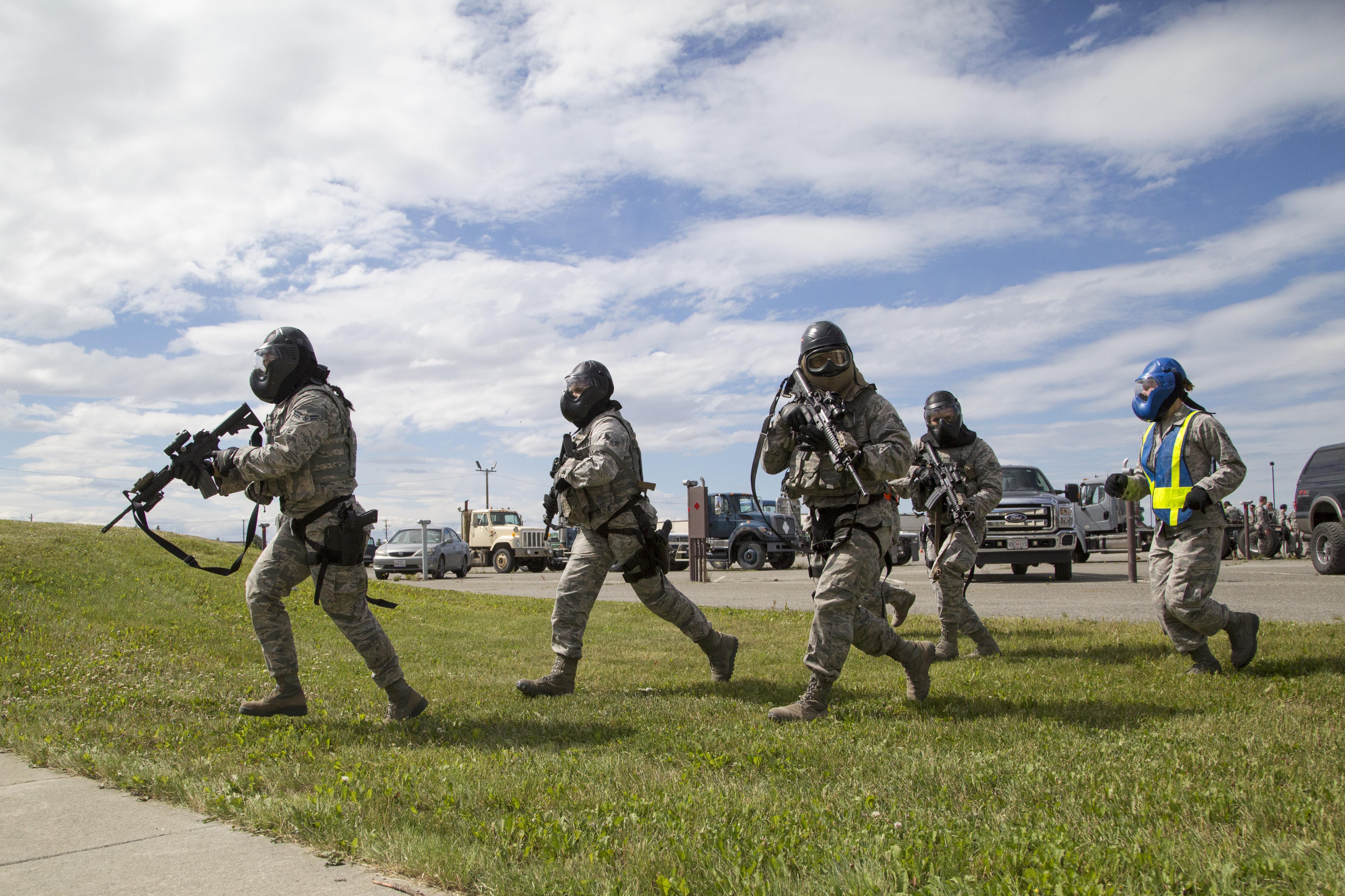 673d Security Forces Squadron conducts high risk response training ...