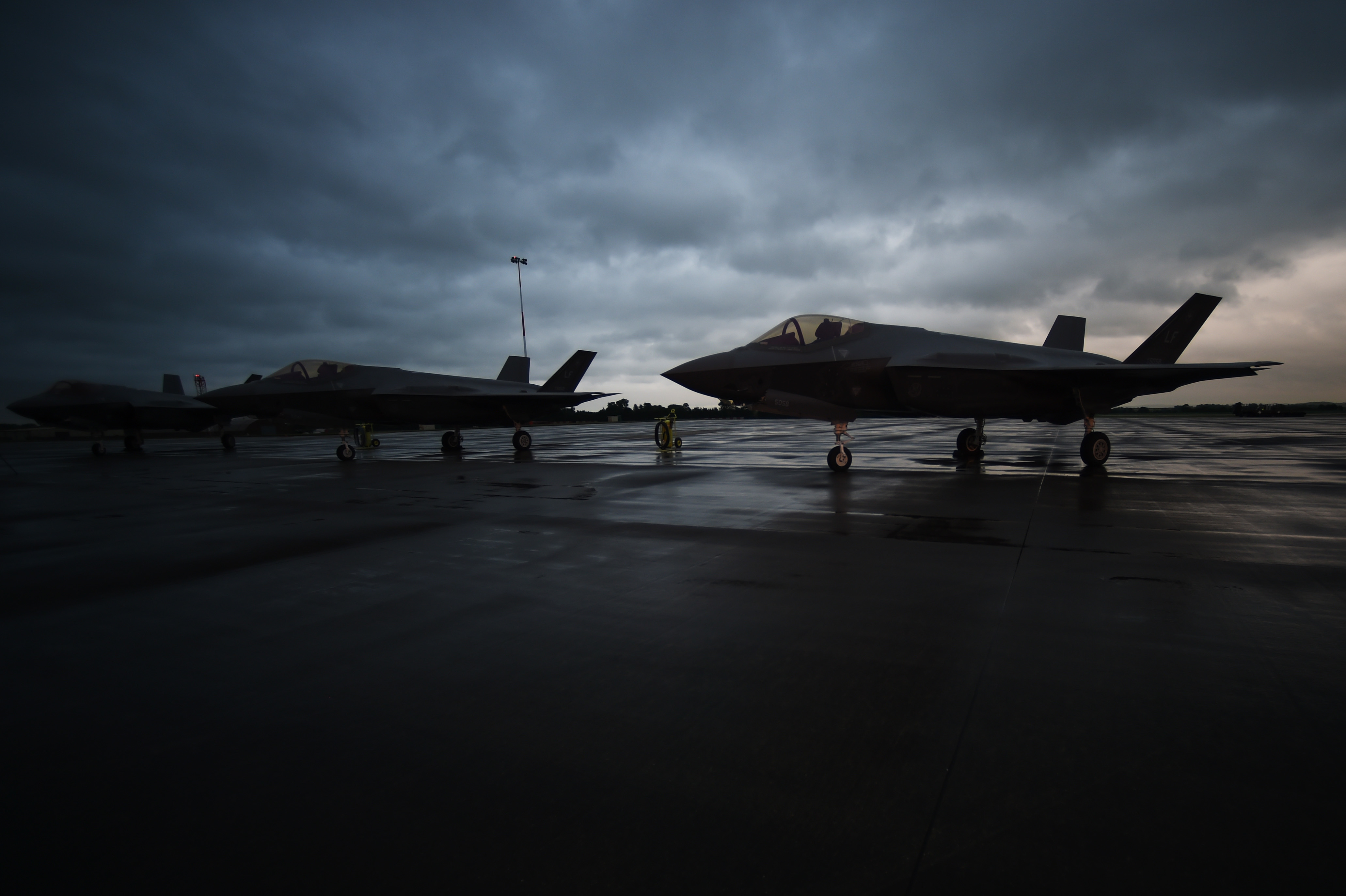 F-35A's touch down at RAF Fairford > U.S. Air Forces in Europe - Air ...