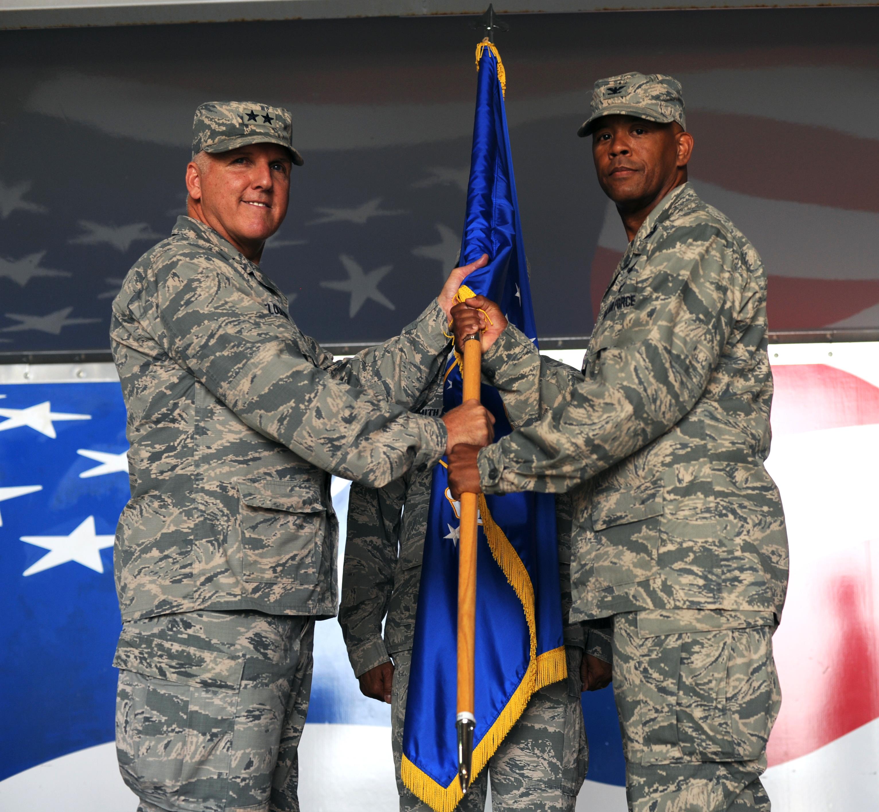 916th ARW welcomes new commander > 916th Air Refueling Wing > Article ...