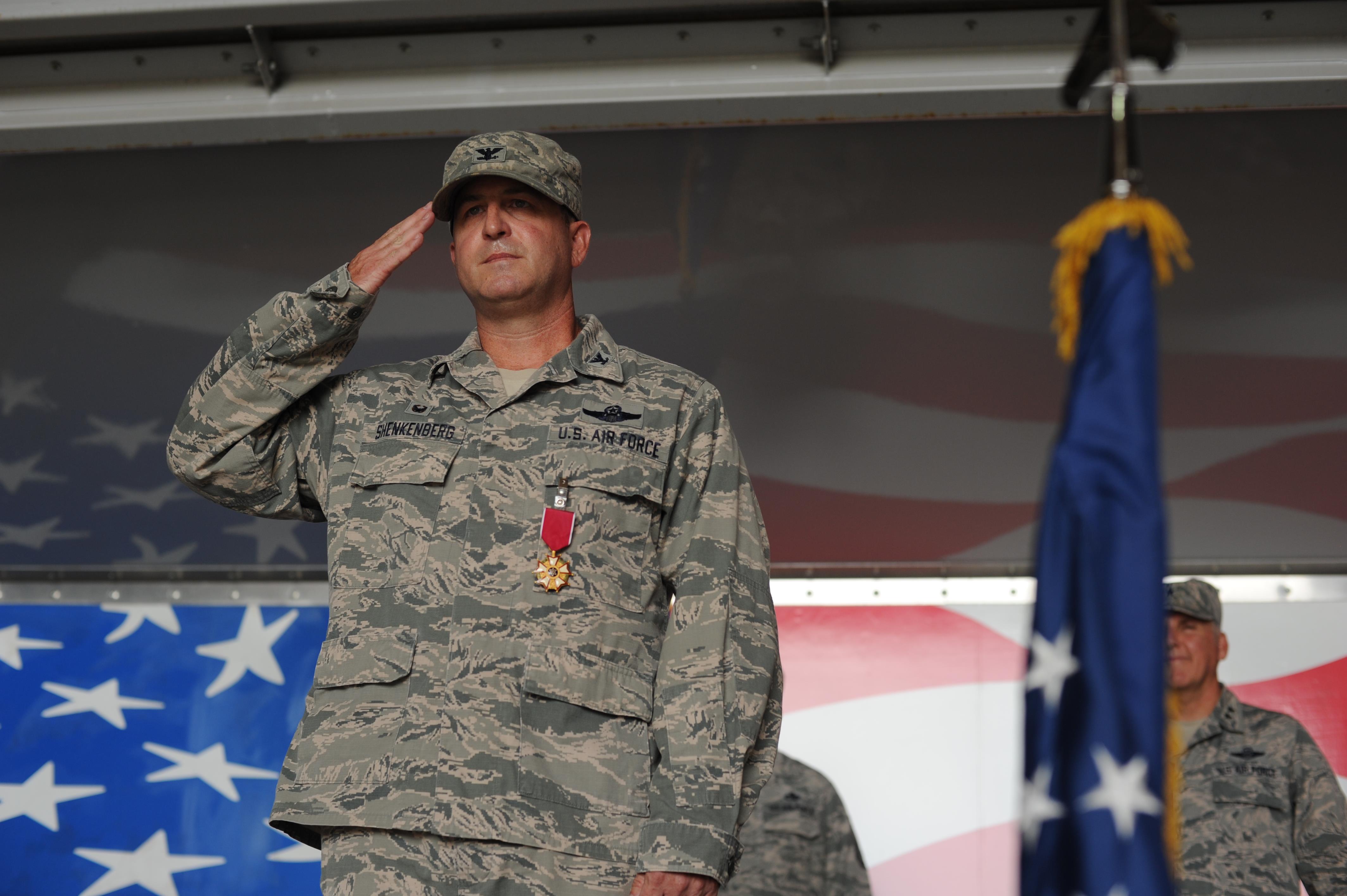 916th ARW welcomes new commander > 916th Air Refueling Wing > Article ...