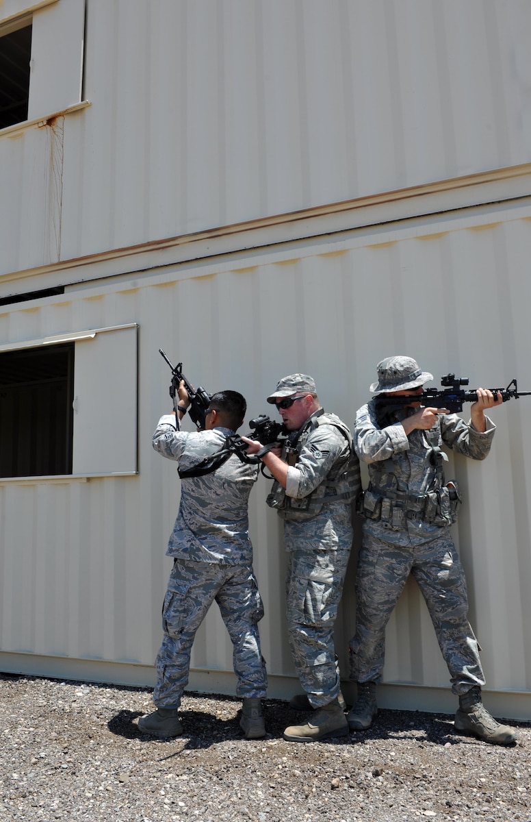 Security forces support active-duty, Reserve missions > Davis-Monthan ...