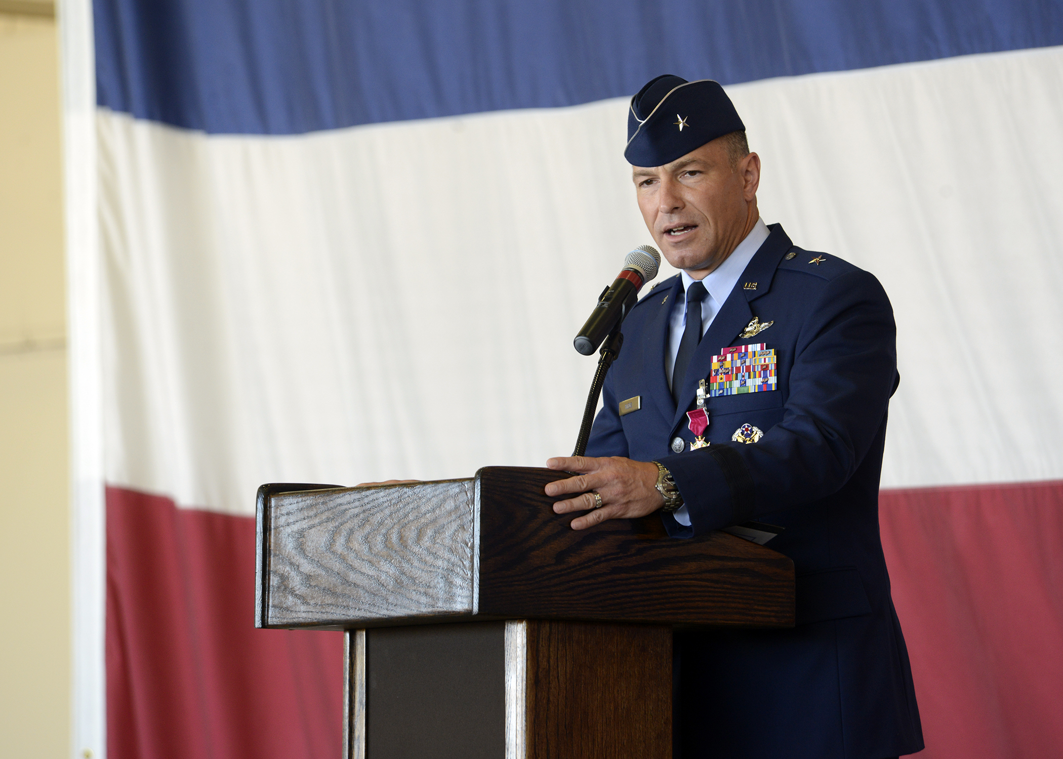 Team Luke welcomes new commander > Luke Air Force Base > Article Display