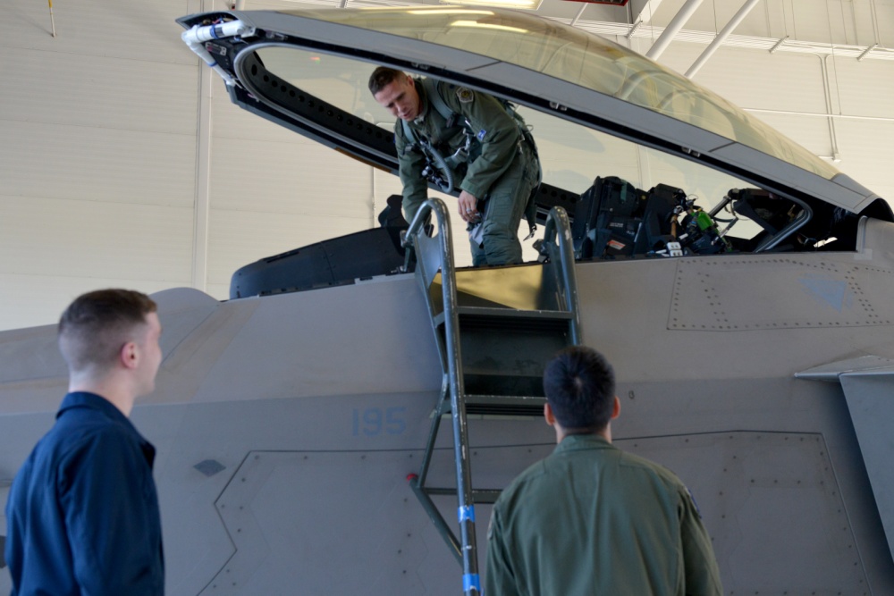 Face of Defense: Air Force F-22 Pilot Reaches New Heights > U.S ...