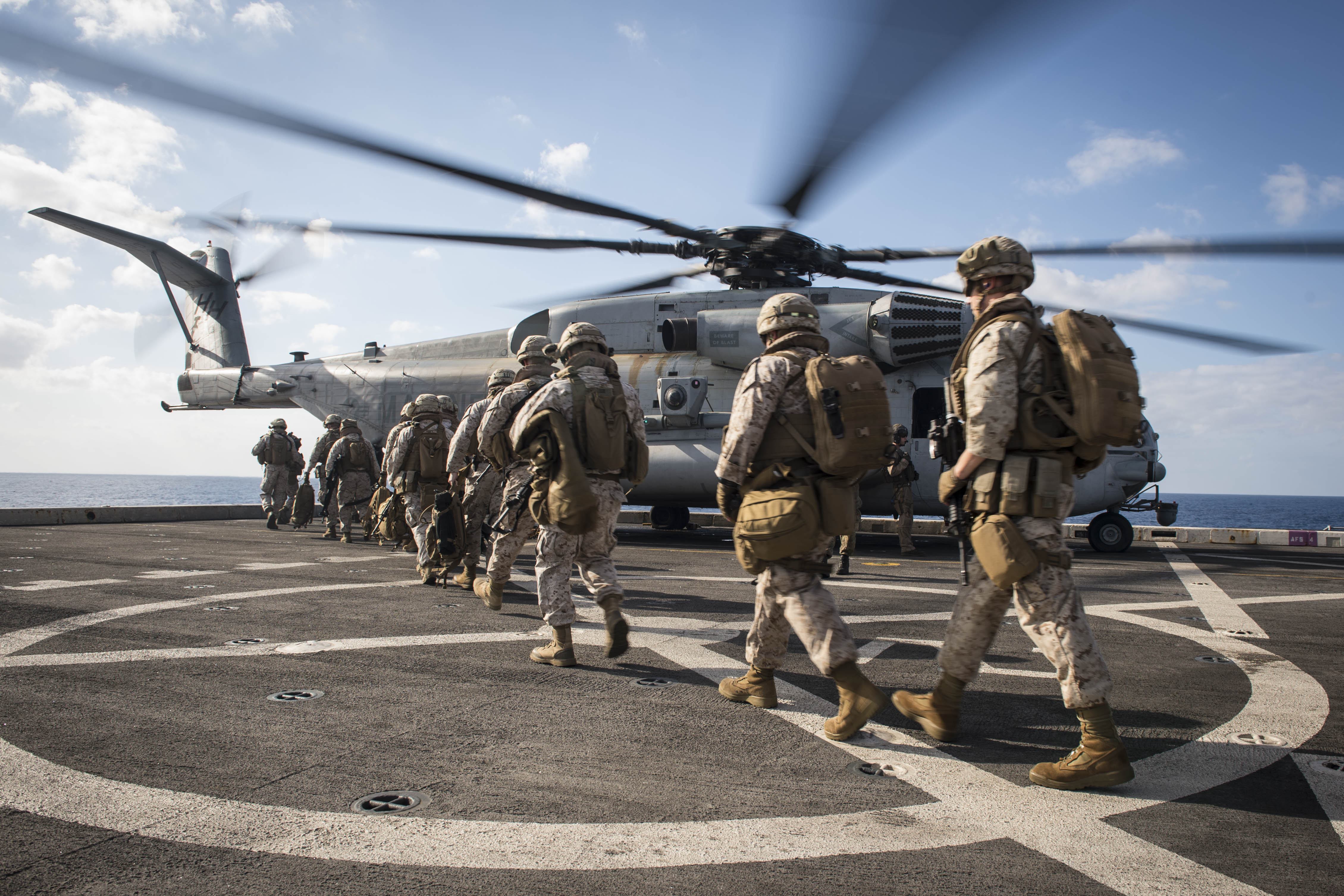 Air Force and Navy Medical Teams Integrate at Sea > United States Navy ...