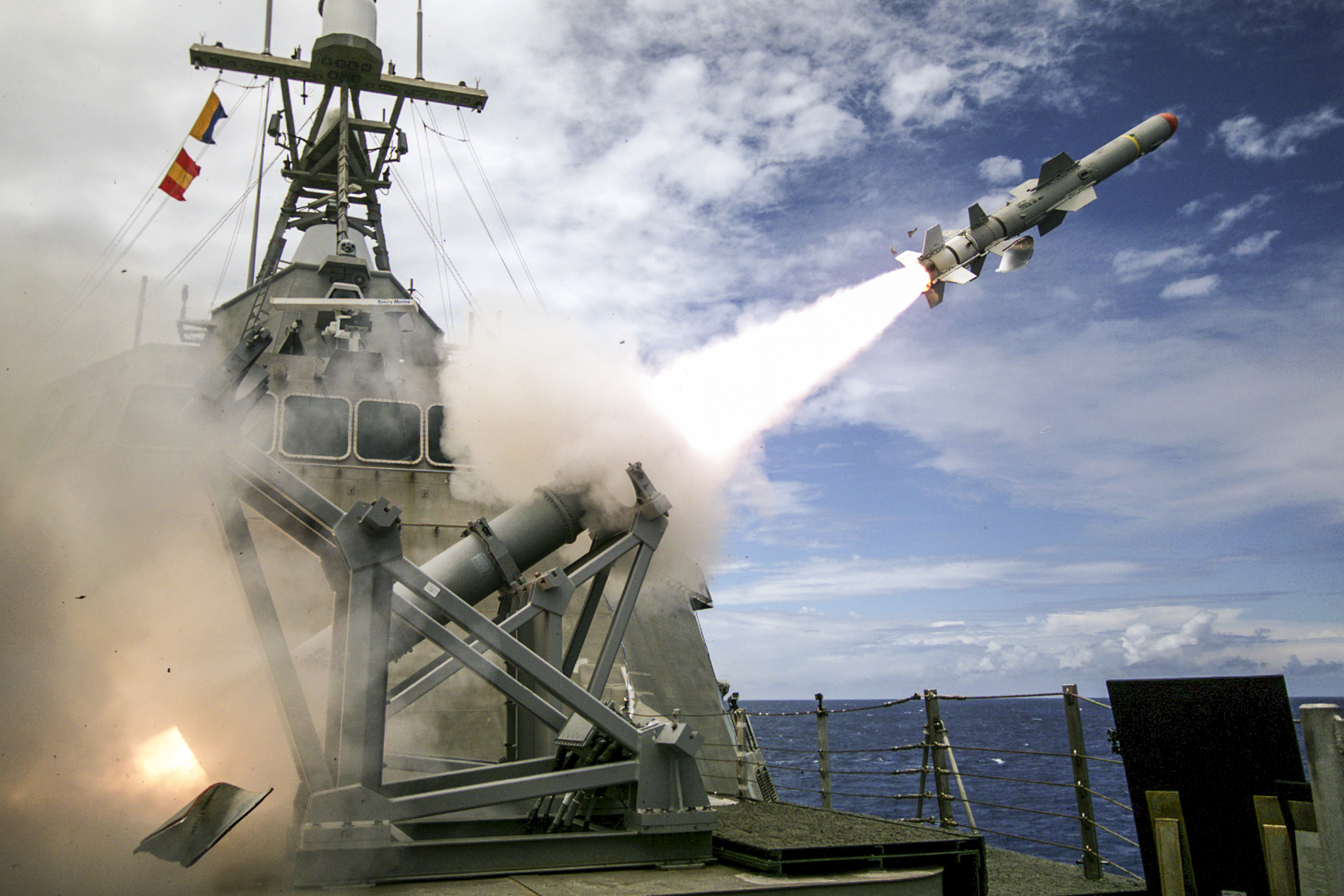 The USS Coronado launches the first over-the-horizon missile using a ...