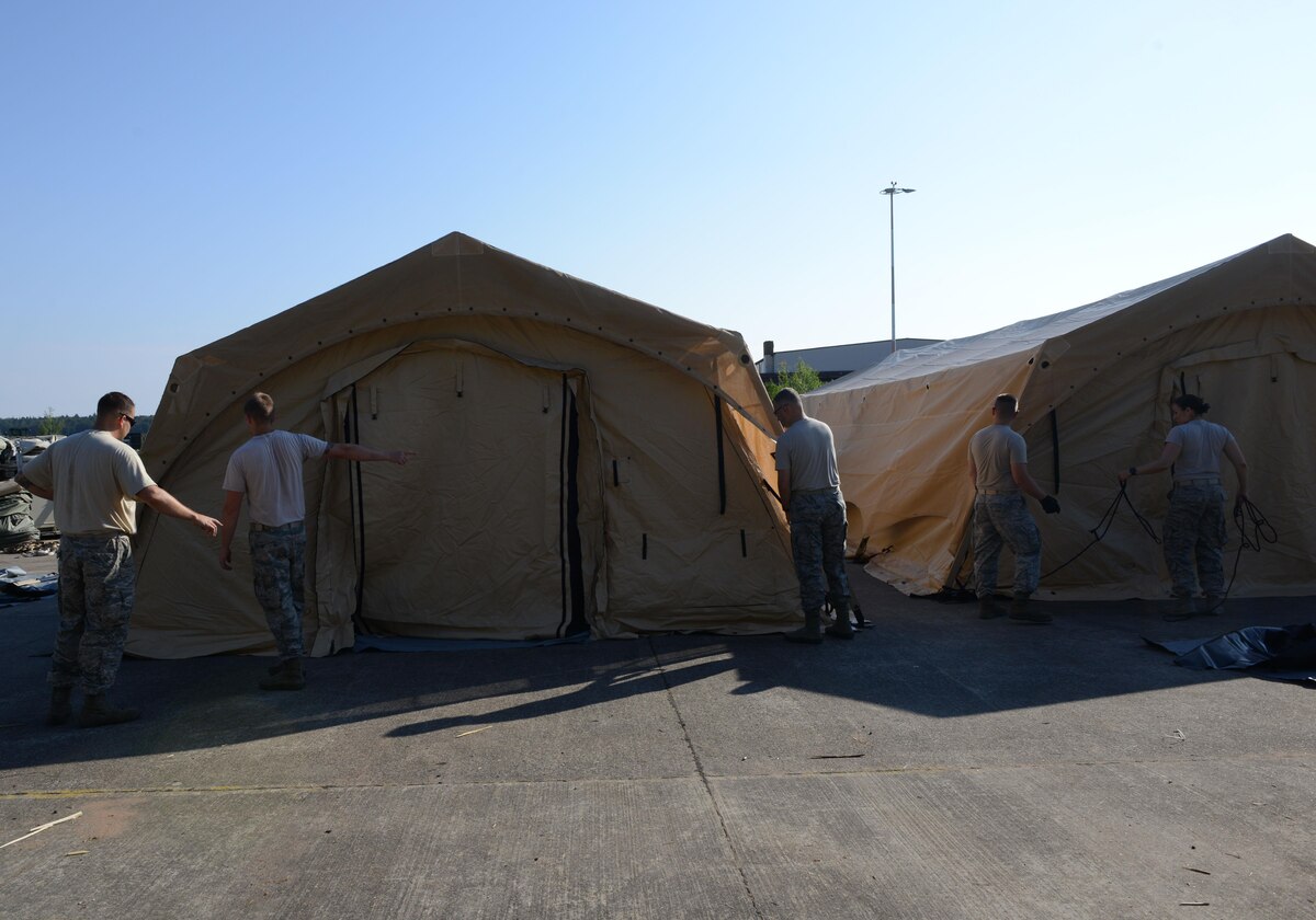 435th CRG Airmen train on new tents > Royal Air Force Mildenhall > RAF ...