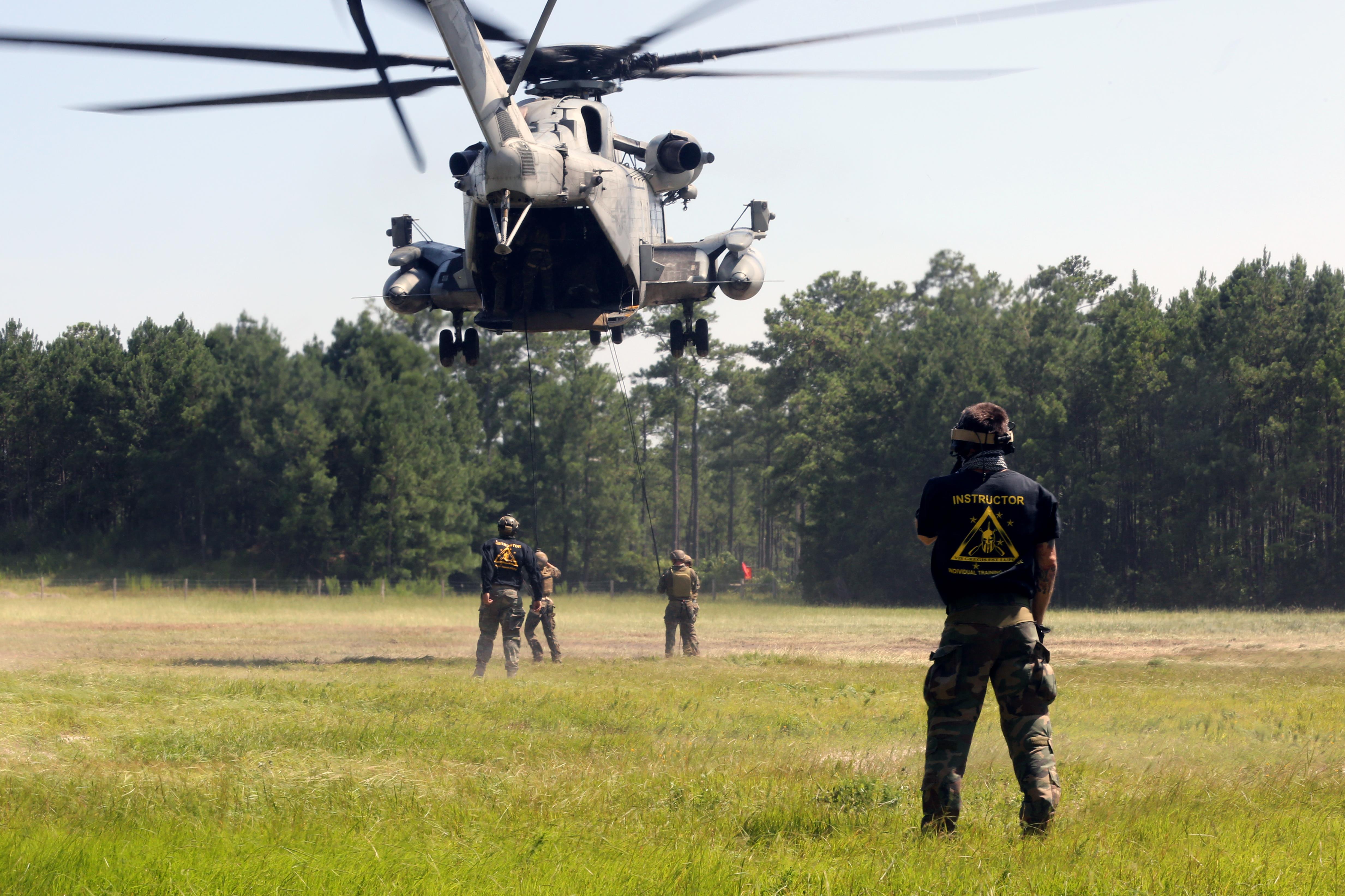 2nd MAW supports fast rope, rappel training > 2nd Marine Aircraft Wing ...