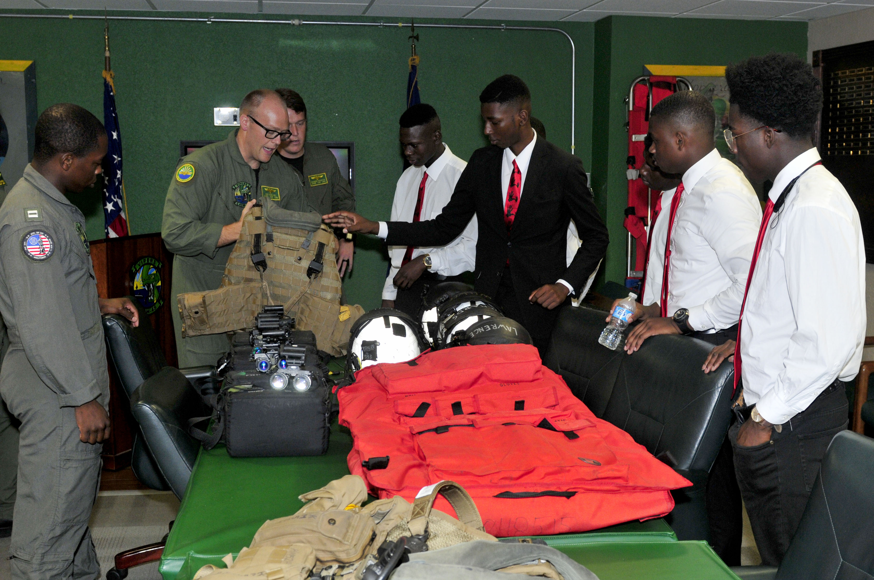 Naval Station Mayport Sailors Host Sheriffs, Students for Role Model ...