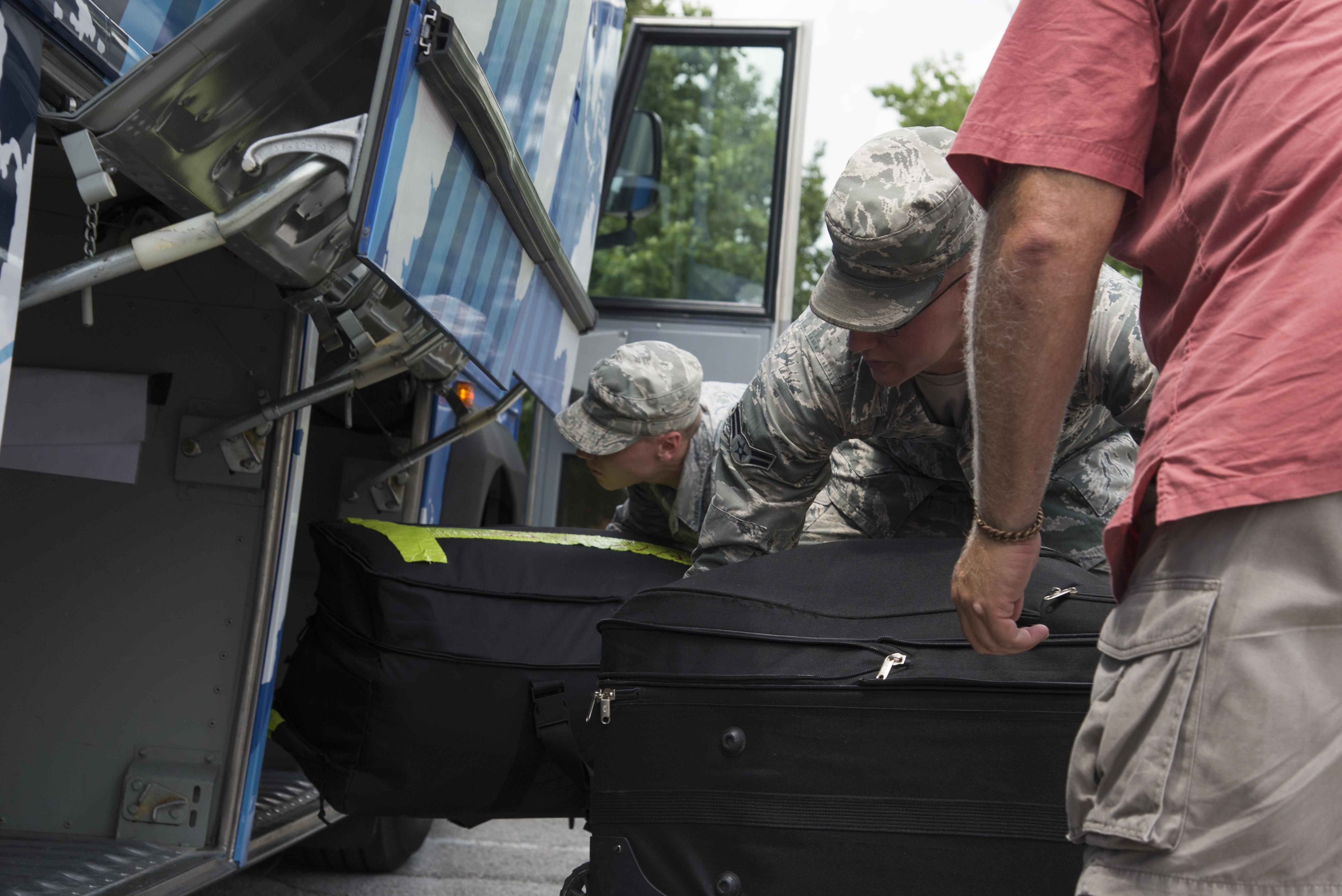 375th LRS sends off next round of deployees > Scott Air Force Base > News
