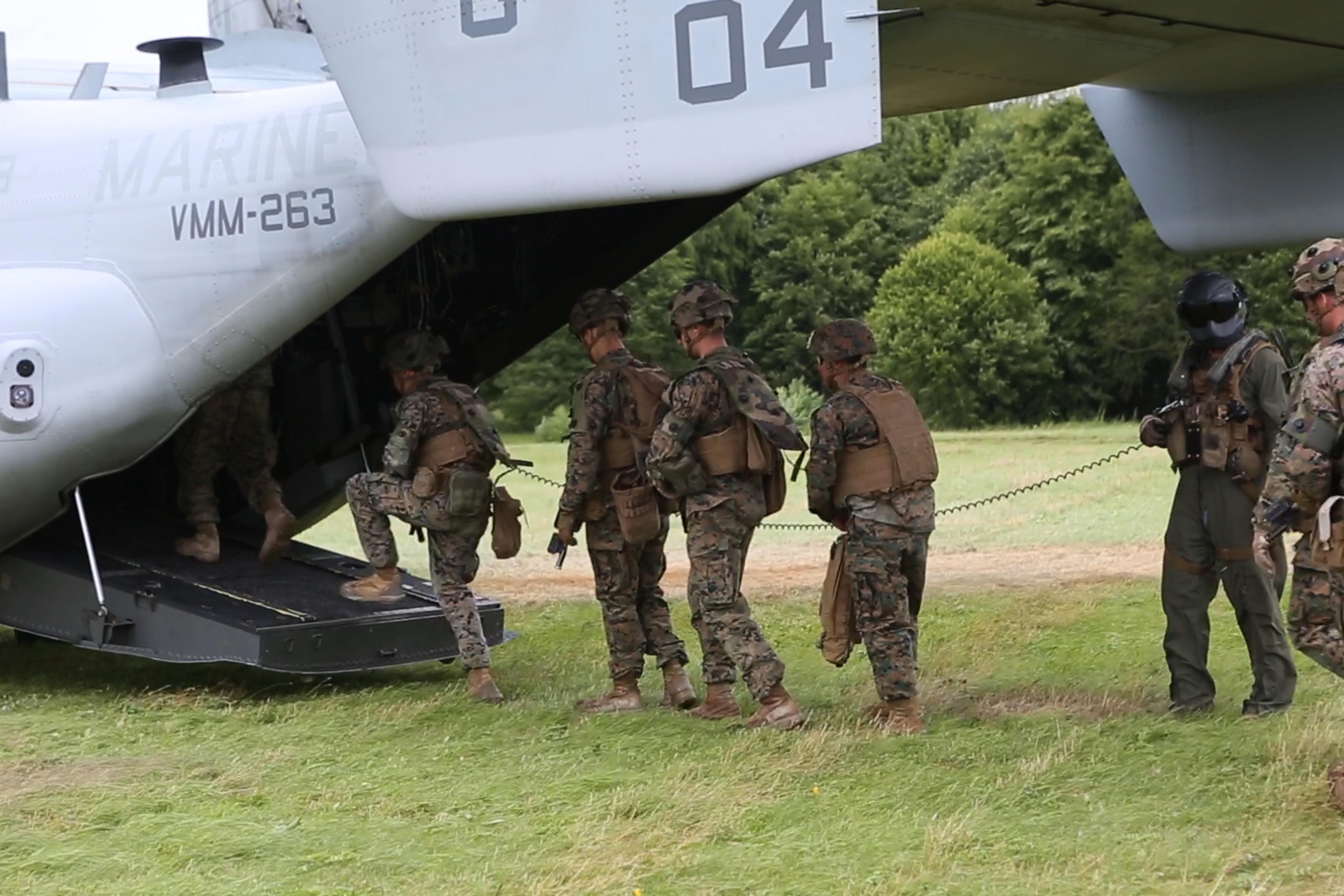 SPMAGTF-CR-AF & French Army execute Combined Arms attack exercise ...