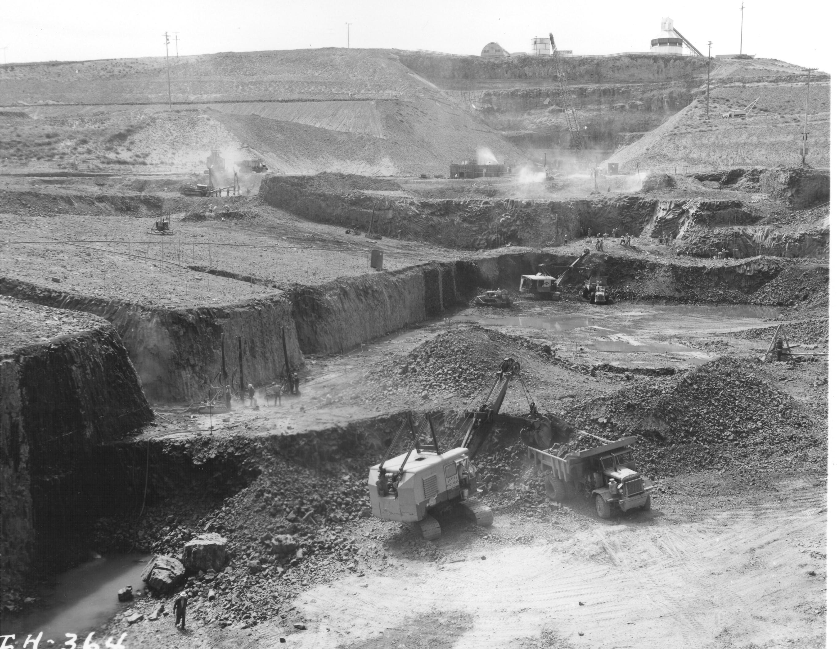 Historical Ice Harbor Construction