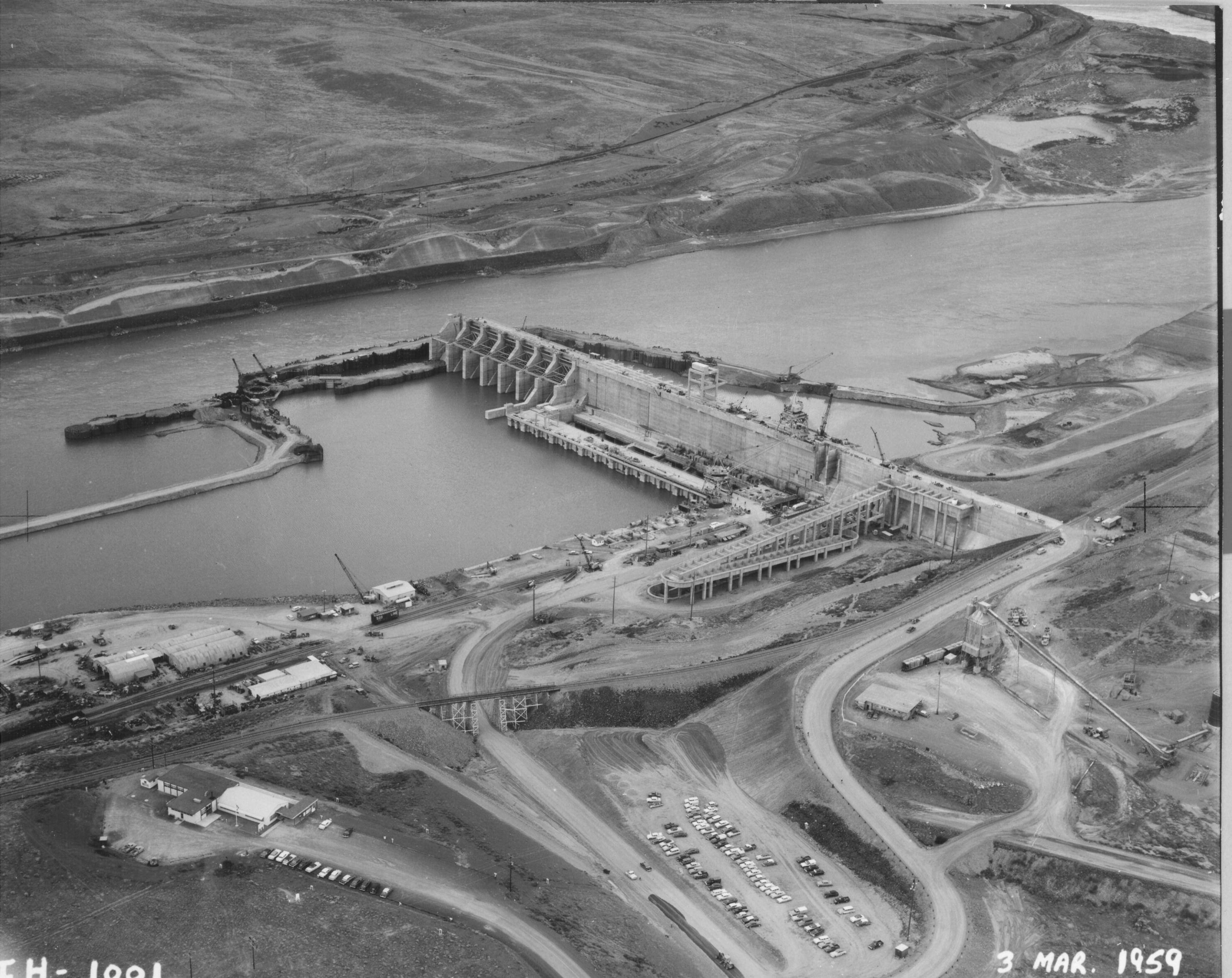 Historical Ice Harbor Construction