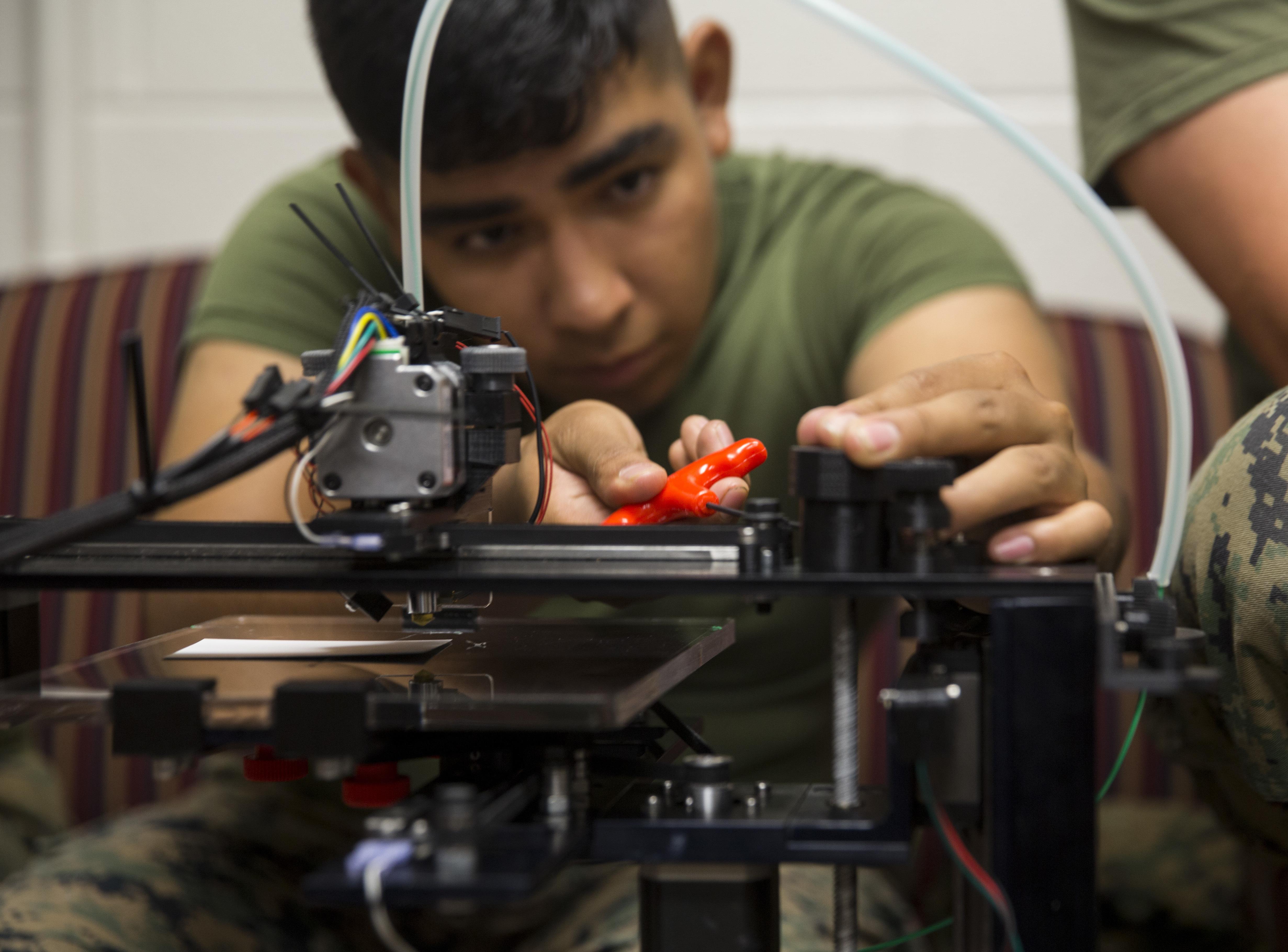 Printing out the future: Marines learn the benefits of 3D printing
