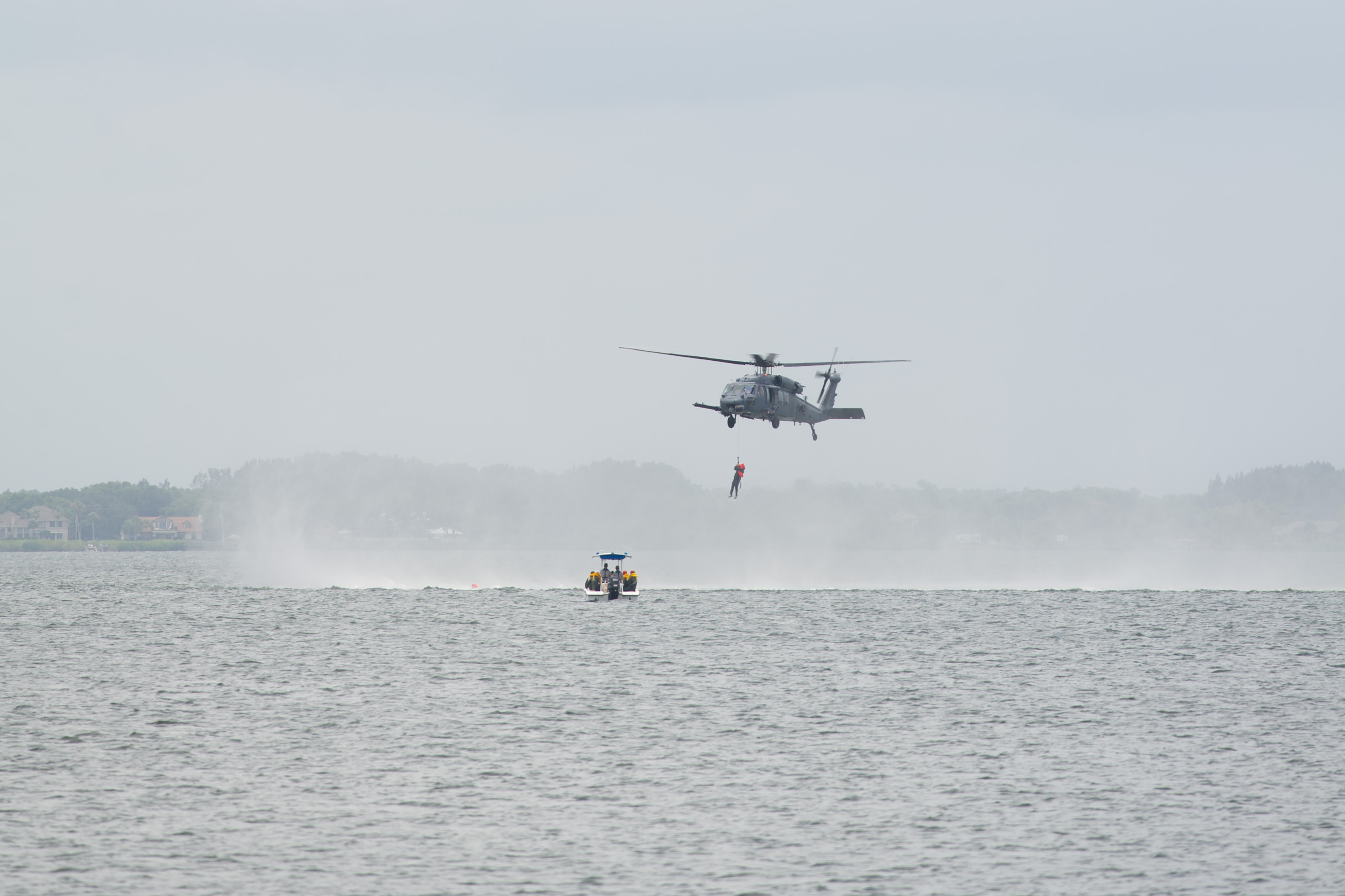 445th Airmen participate in water survival