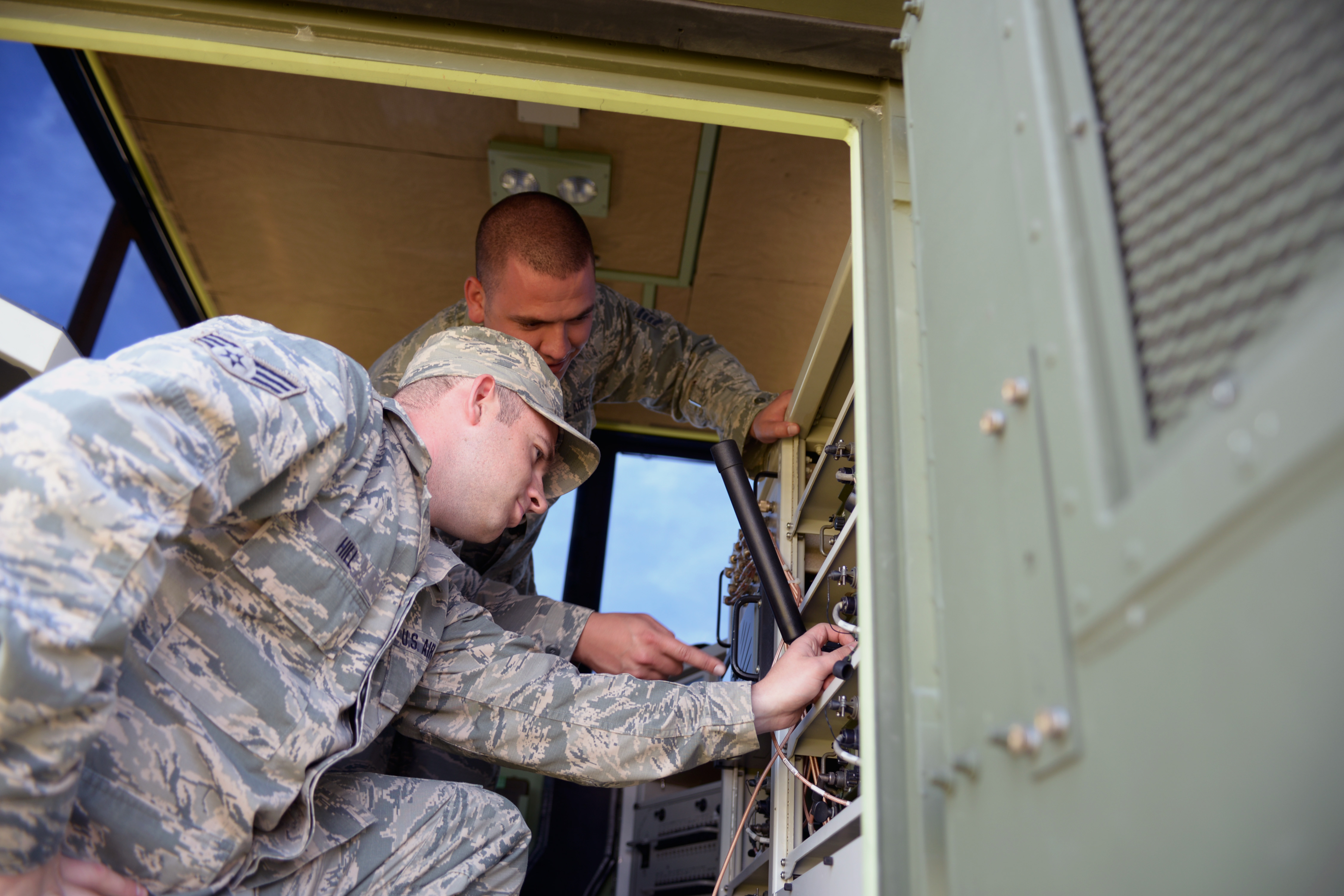 260th ATCS displays mobile tower capabilities to community