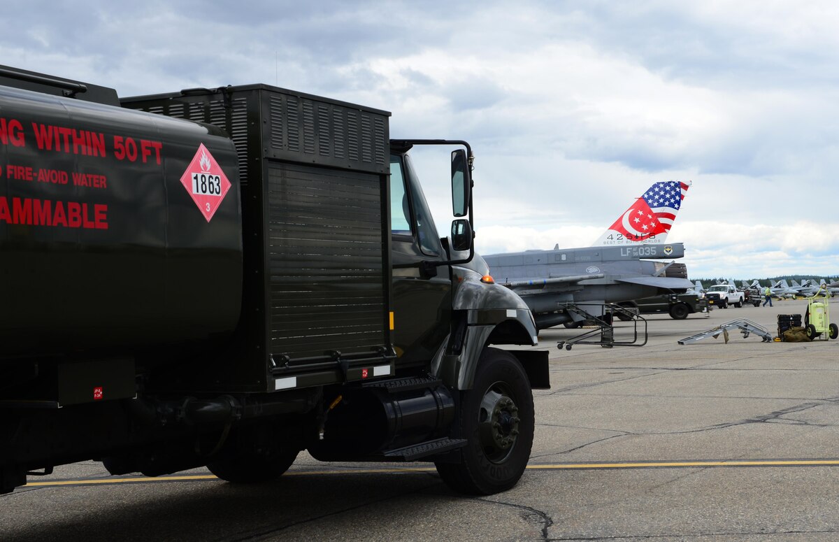 Pieces to a puzzle: 354 LRS Airmen fuel RF-A 16-2 > Eielson Air Force ...