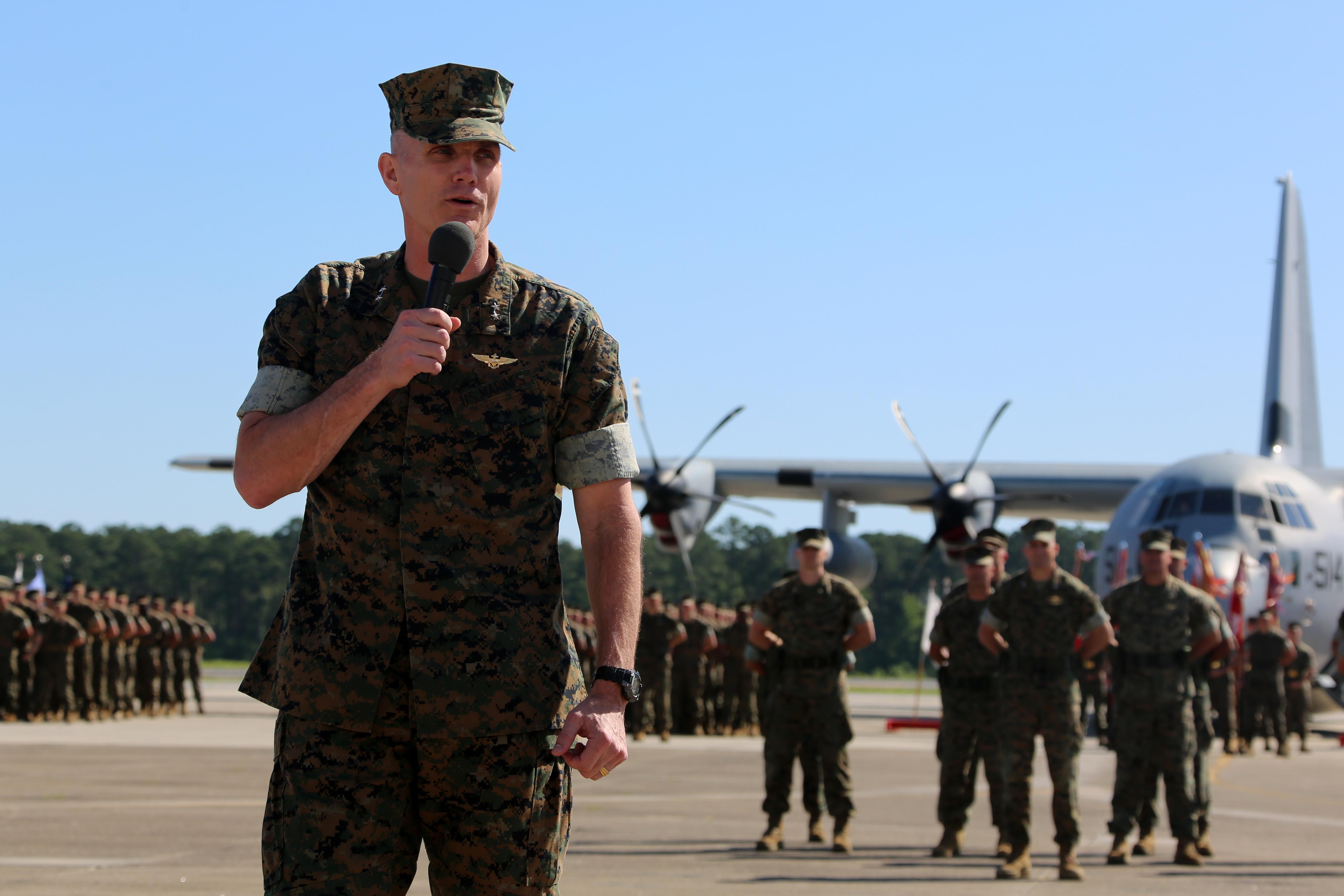2nd MAW bids Thomas farewell, welcomes Glavy > Marine Corps Air Station ...